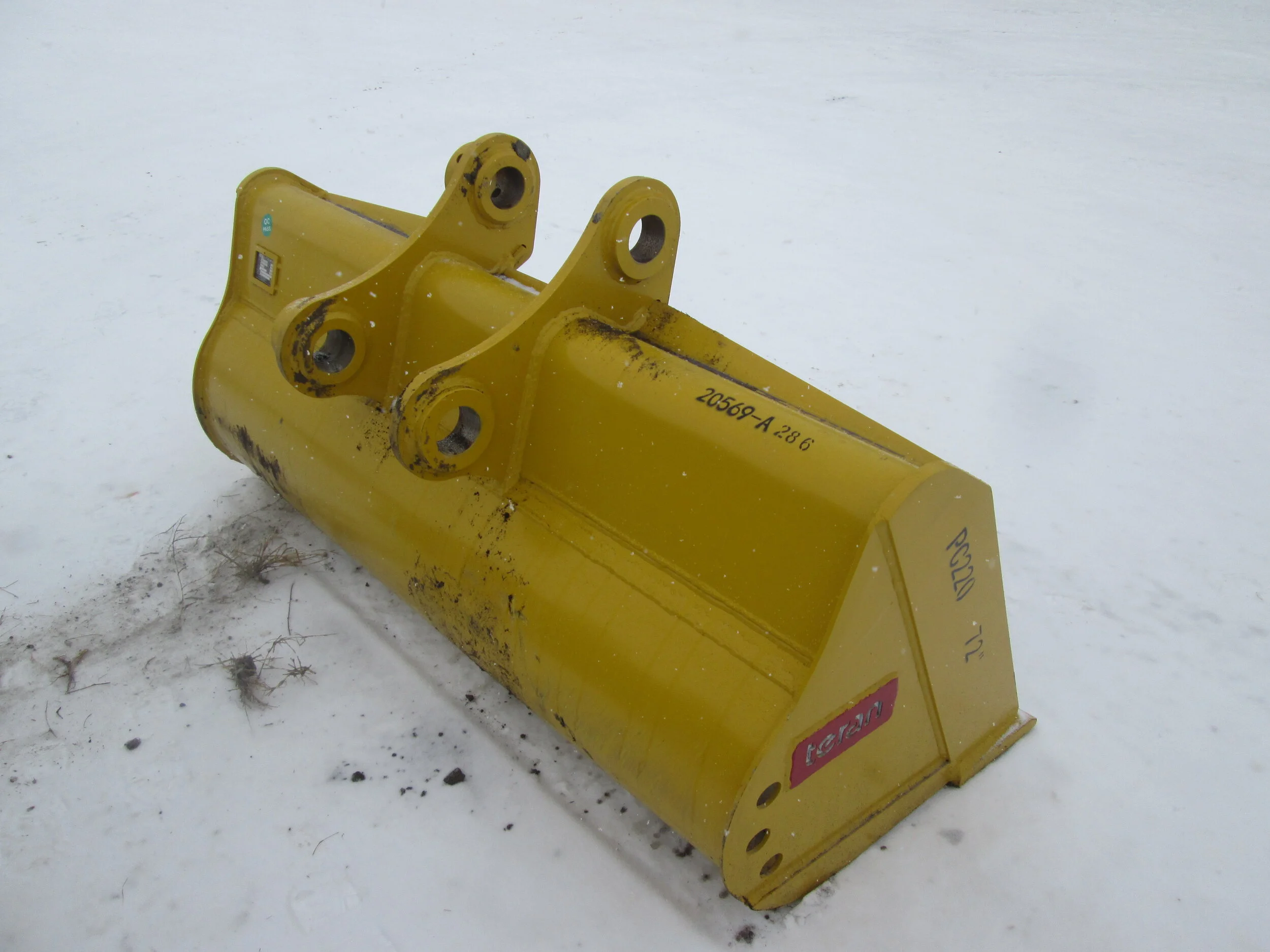#5214- 72" New EMAQ Ditching Bucket Fits Komatsu PC200, Kobelco SK200 ...