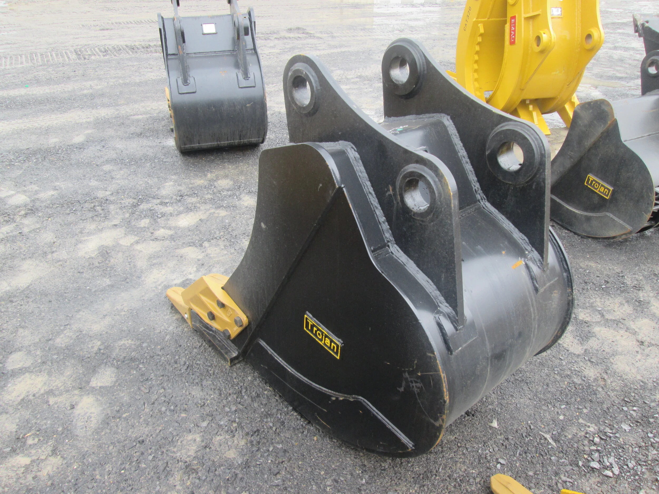 #2445- 30" NEW DE/Trojan Tooth Bucket Fits Komatsu PC200, Kobelco SK200 ...