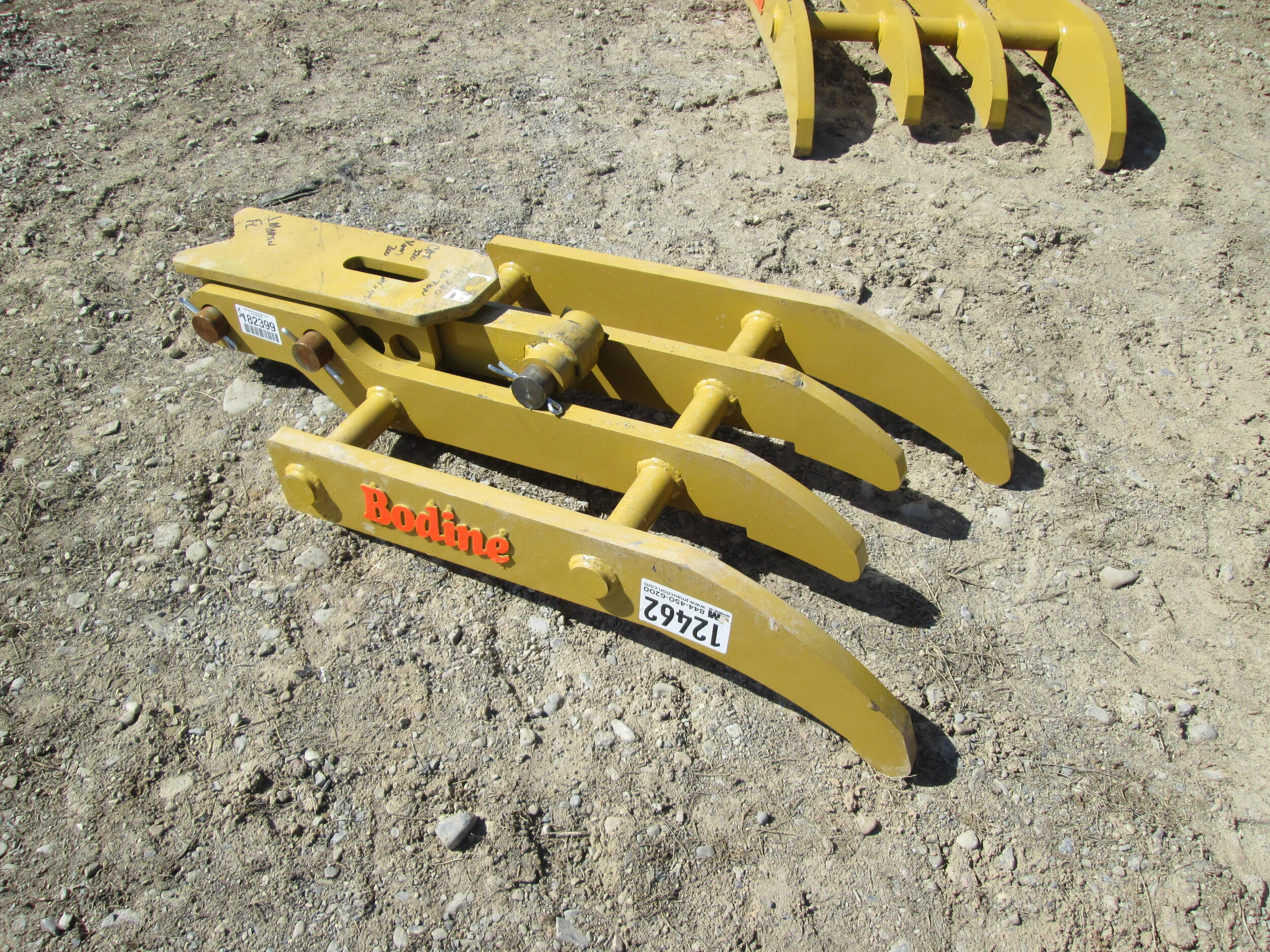 #2462- NEW Bodine TH-200 4 Finger Adjustable Manual 4800 Thumb 23" Wide ...