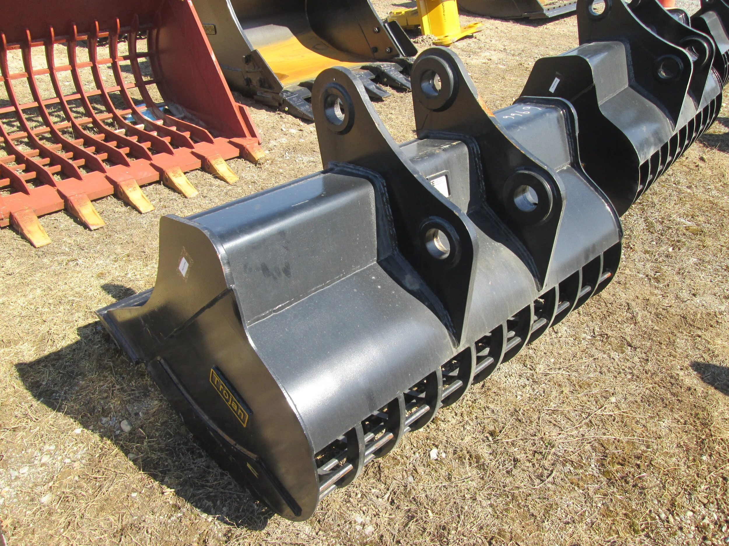 Skeleton Ditching Buckets — Carroll Equipment - CNY'S Best Place For ...