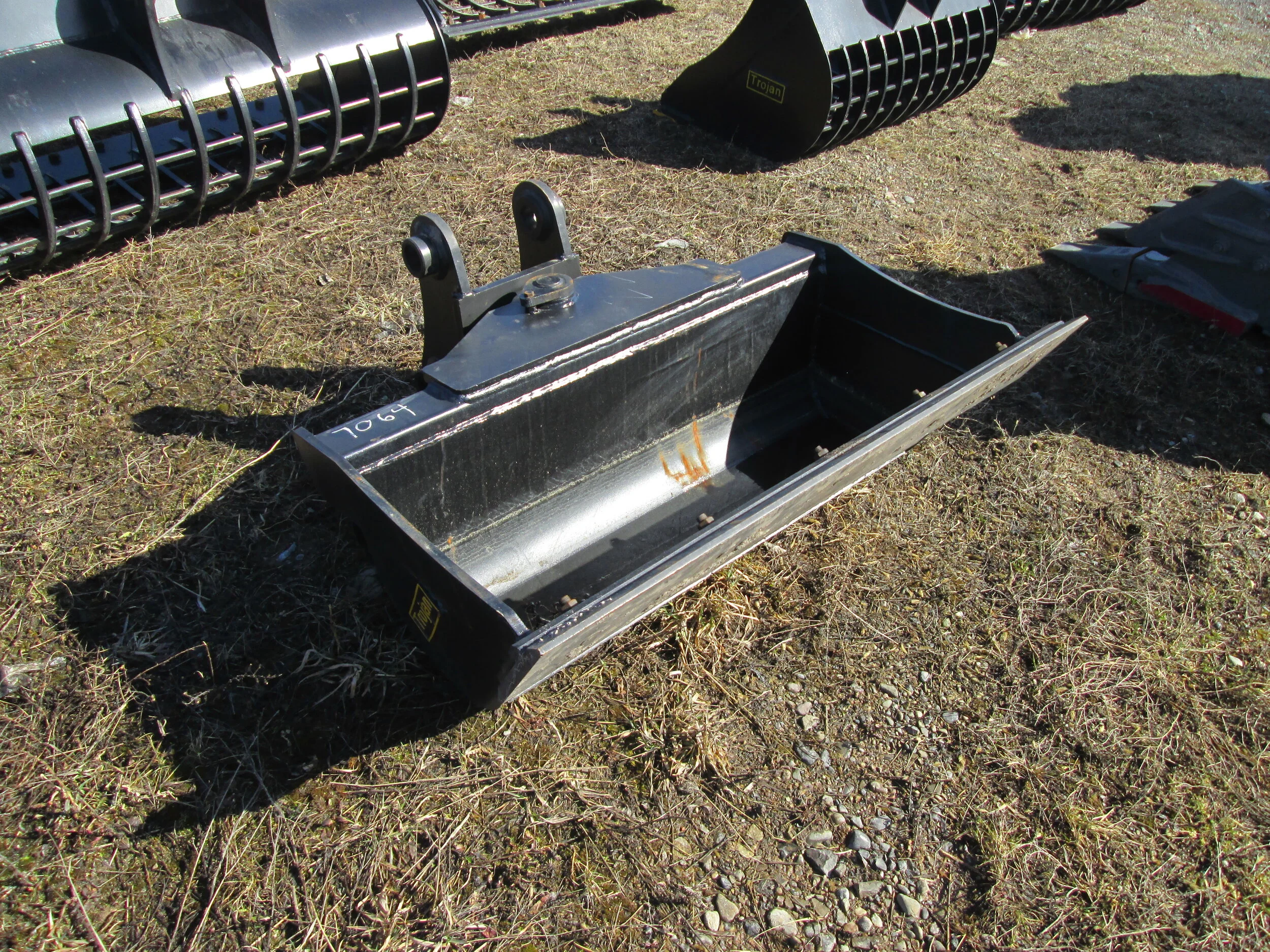 Hydraulic Tilt Ditching Buckets — Carroll Equipment - Syracuse's Best ...