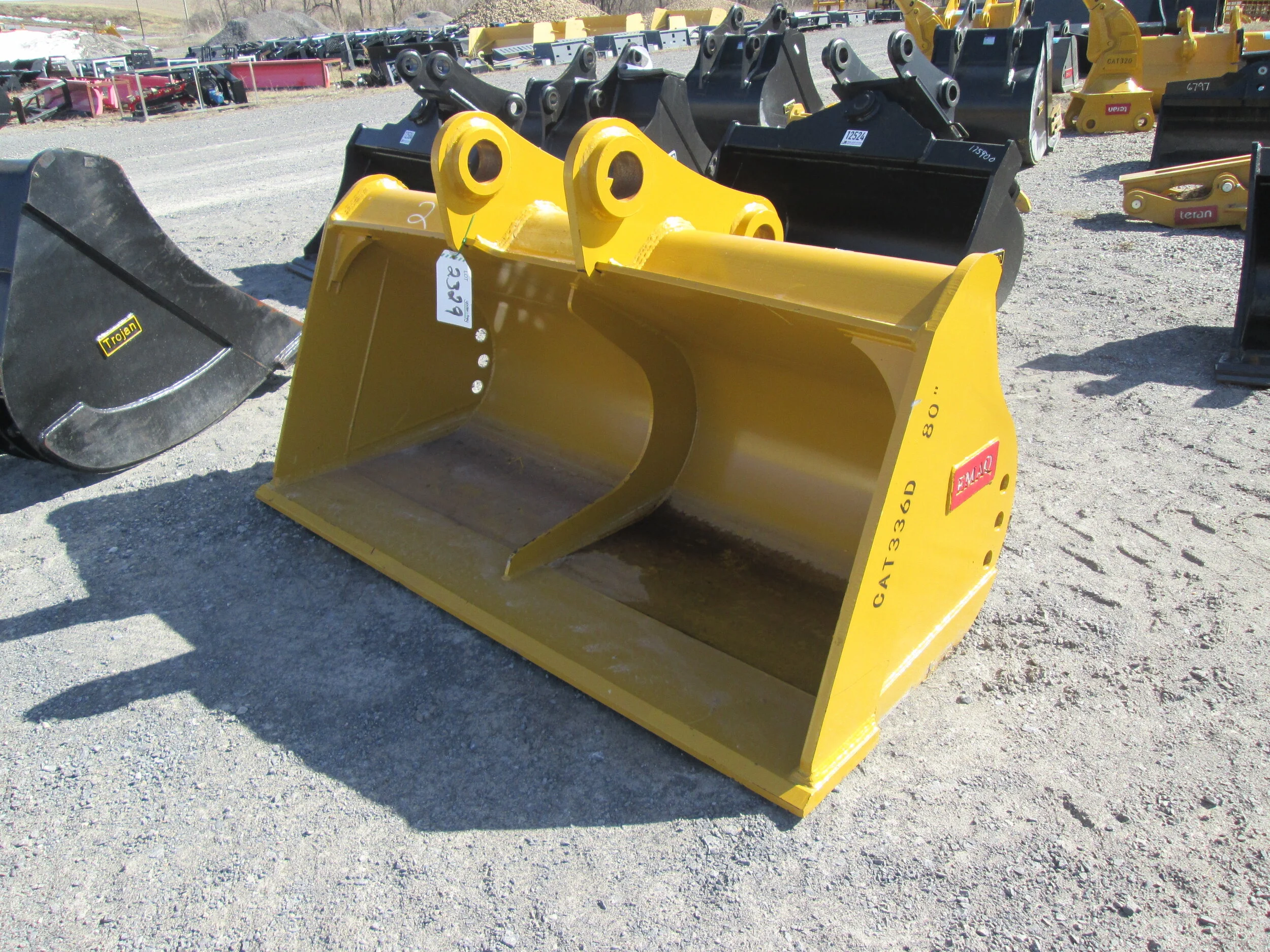 #3642- New 80" EMAQ Ditching Bucket CAT330D, 330DL,336, 336D - REGULAR ...