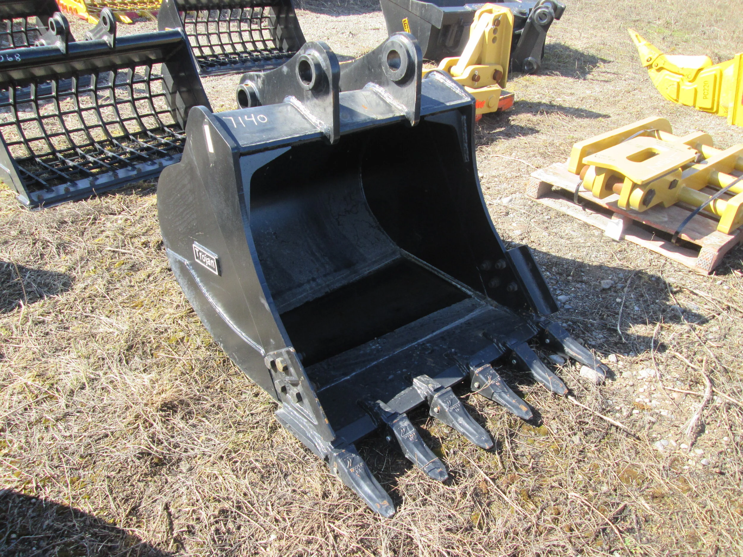 Tooth Buckets 41” – 45” — Carroll Equipment - CNY'S Best Place For ...