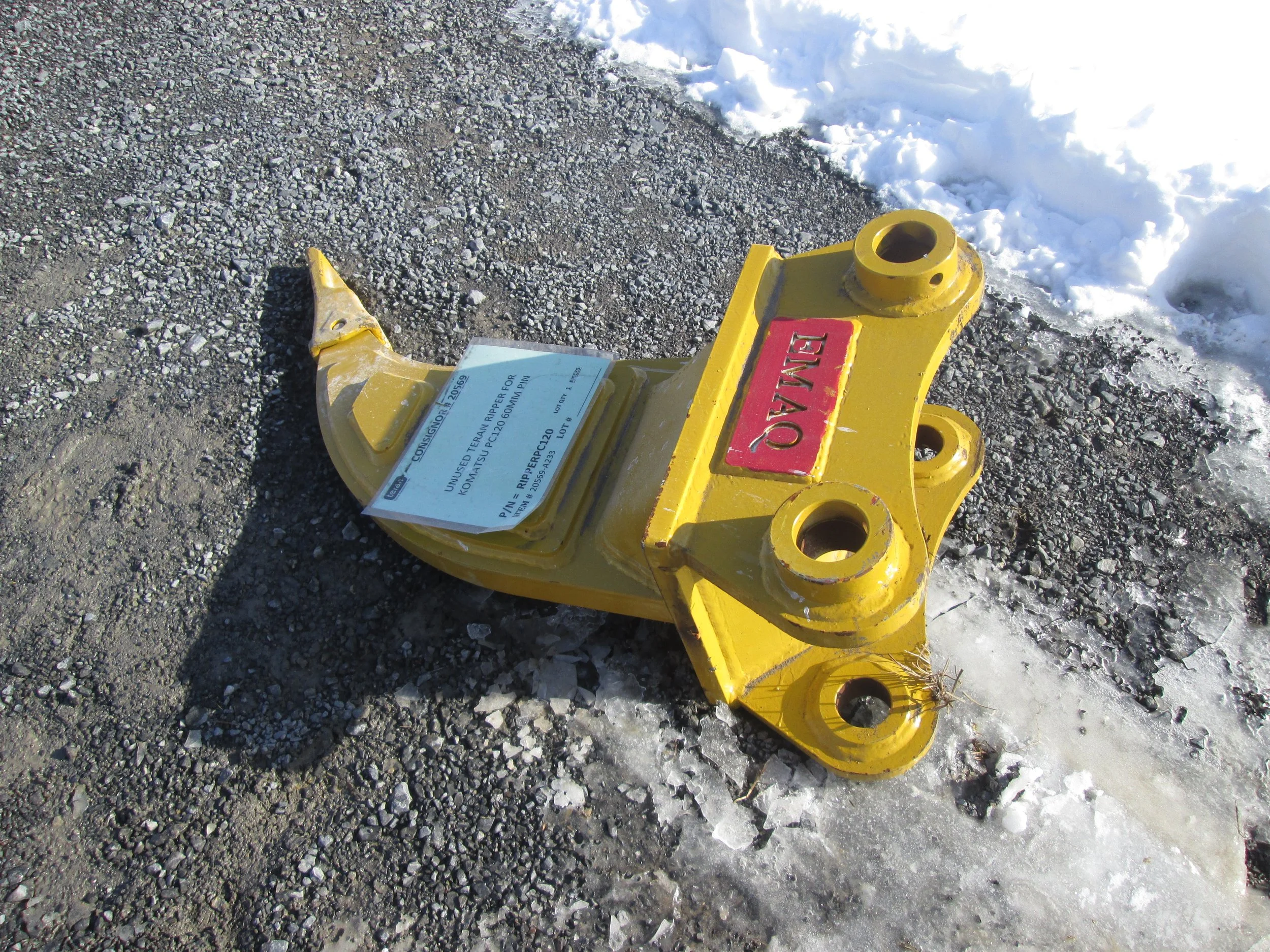 #7665 New EMAQ Ripper Komatsu PC120-100, Kobelco SK120-100 - REGULAR ...