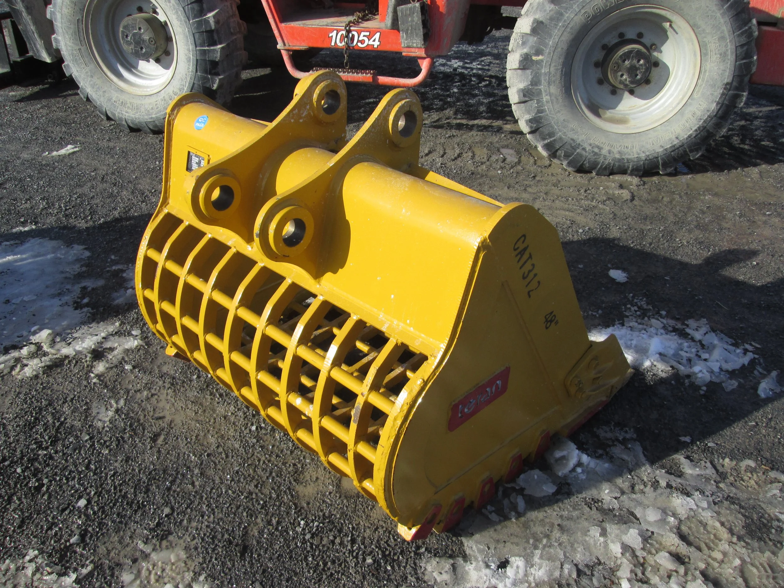 Skeleton Tooth Buckets — Carroll Equipment - CNY'S Best Place For ...