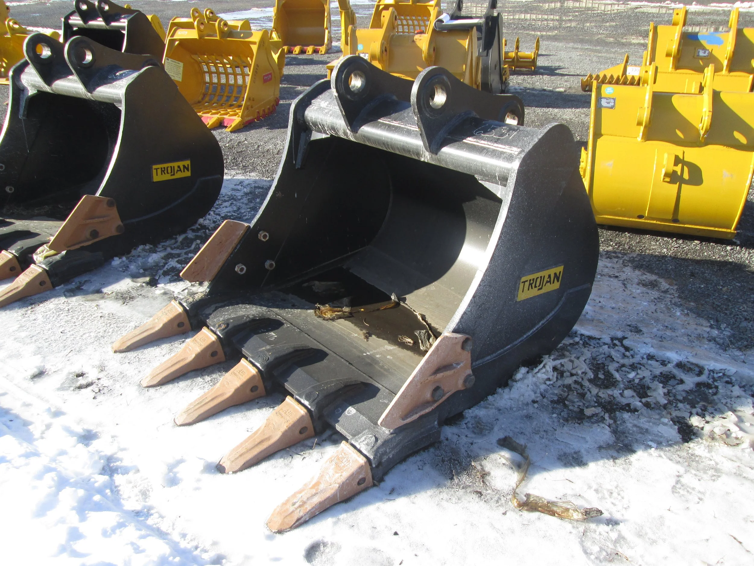 Tooth Buckets 51” – 78” — Carroll Equipment - CNY'S Best Place For ...