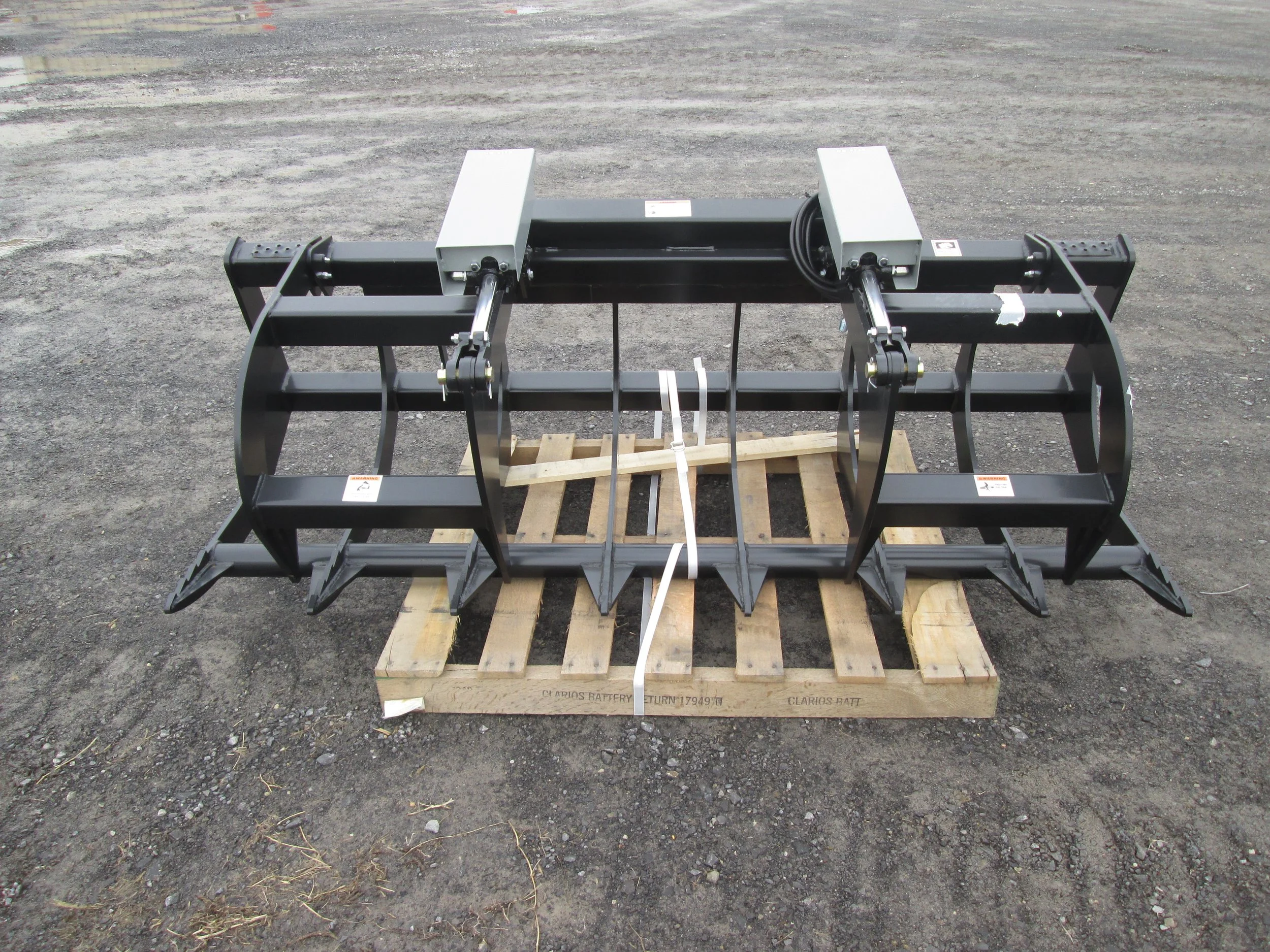 #0003 - 78" New Tomahawk Heavy Duty Root Grapple — Carroll Equipment ...