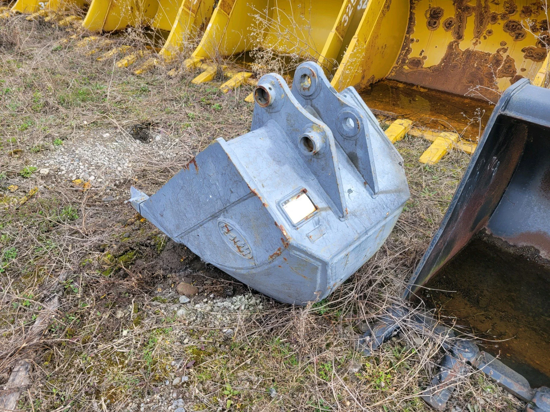 Tooth Buckets 21” – 30” — Carroll Equipment - CNY'S Best Place For ...