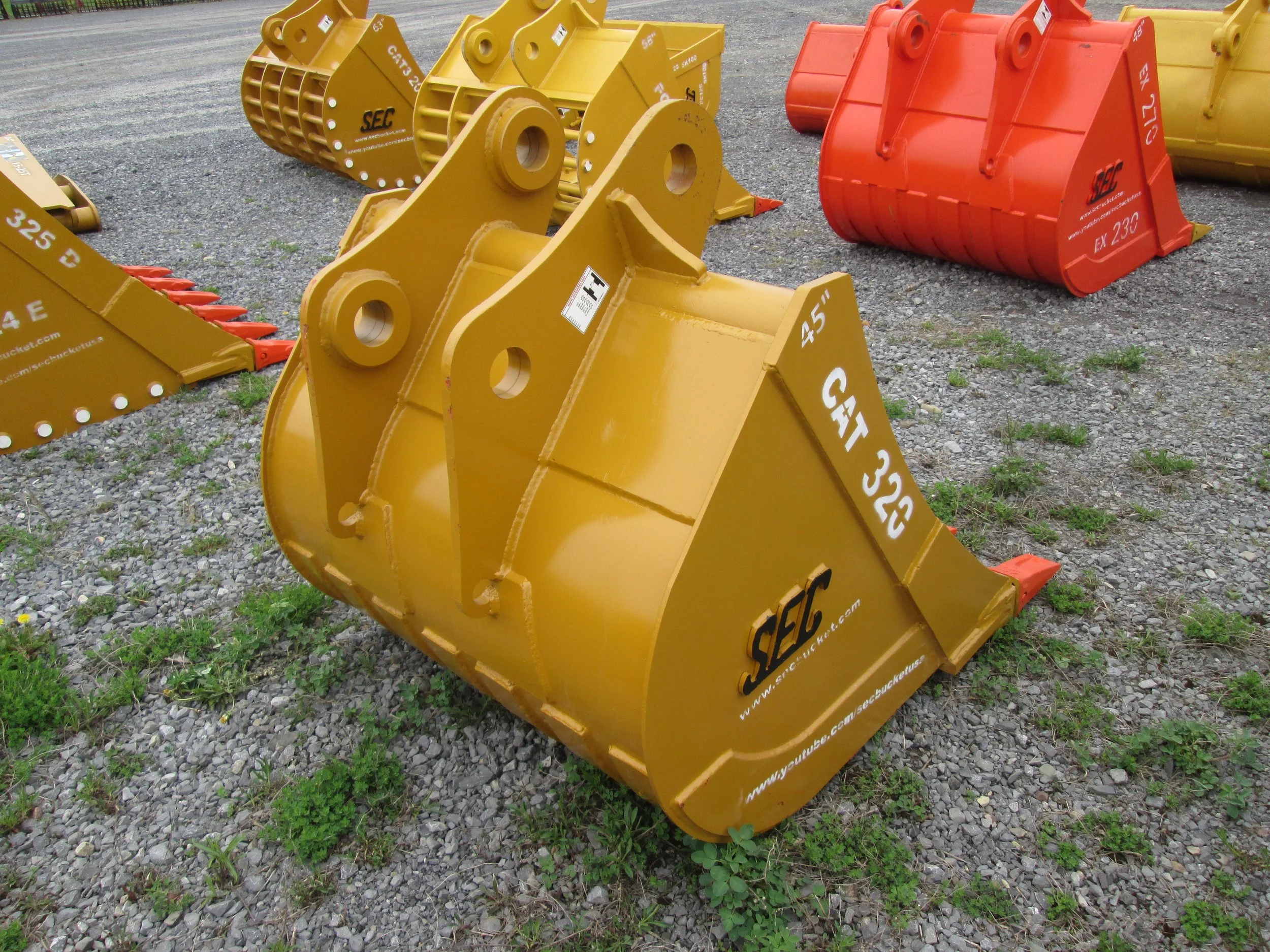 #9560- 45" New SEC Tooth Bucket CAT320, Hitachi EX200, John Deere JD200 ...