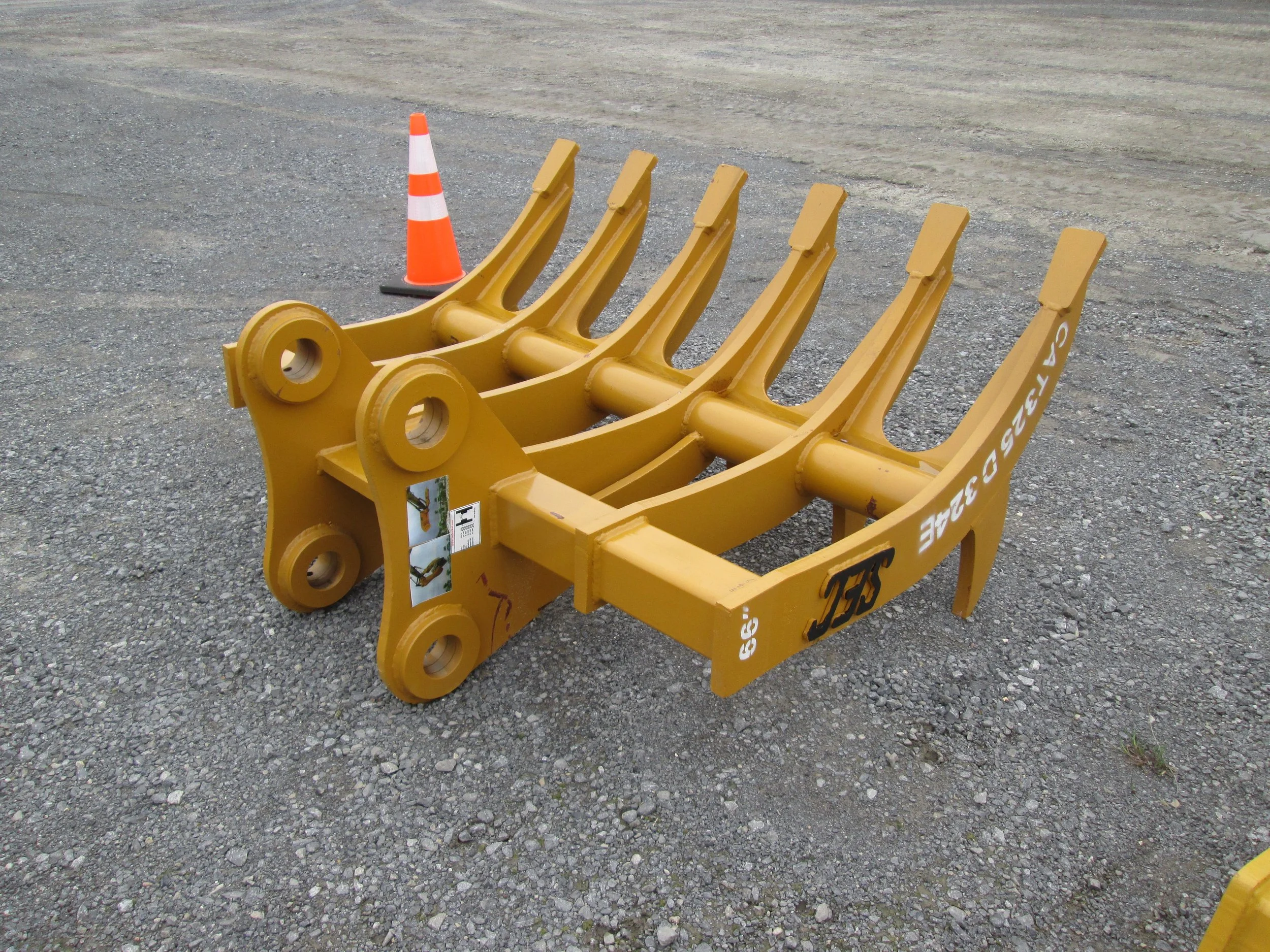 #9792-NEW 66" SEC Root Rake CAT325D, Komatsu PC300 - REGULAR PRICE ...