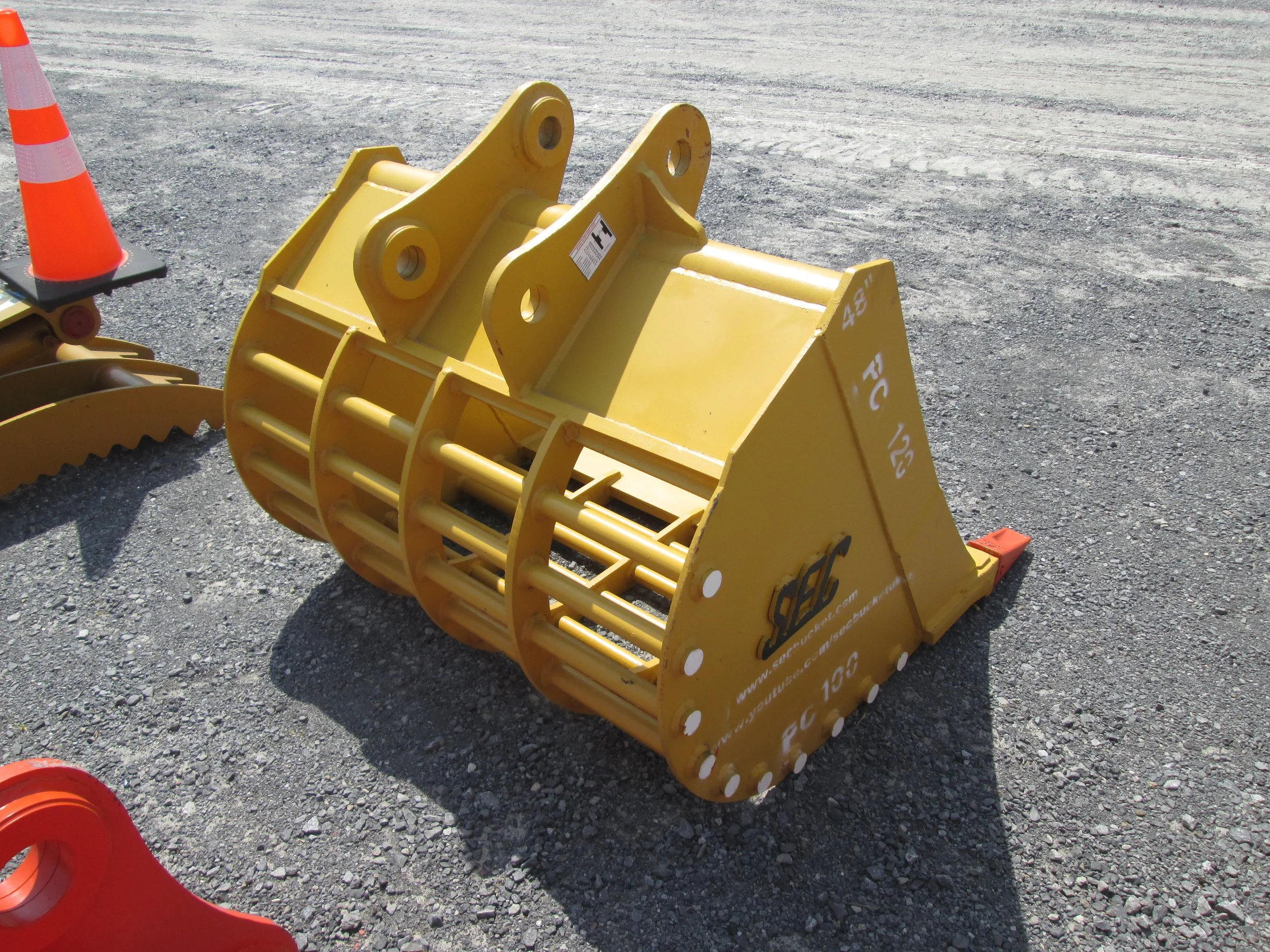 #9554- 48" New SEC Skeleton Tooth Bucket Komatsu PC120, O&K Mobile RH5 ...