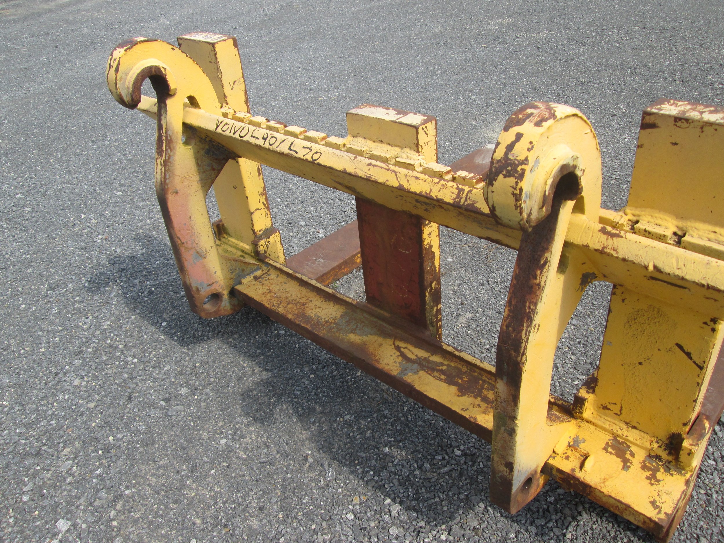 #C691 - CE QC Forks Fixed, Not Adjustable for Volvo L70, L90 Loader ...