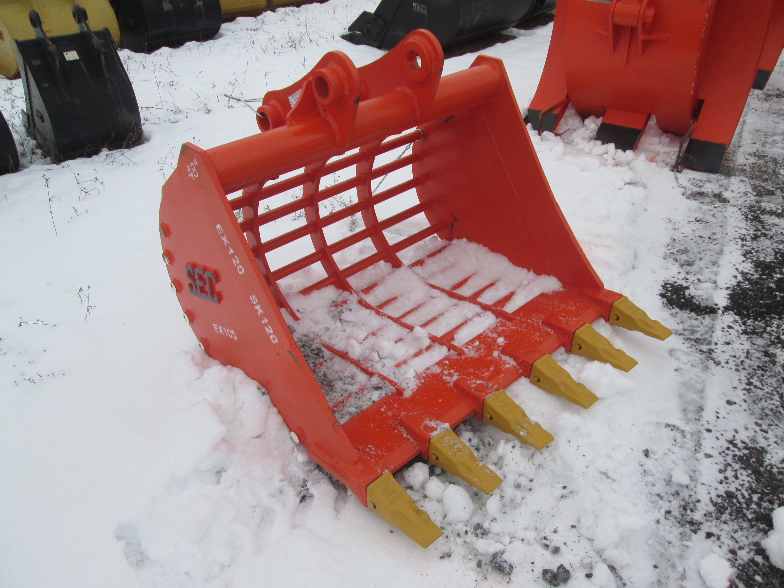 Skeleton Tooth Buckets — Carroll Equipment - CNY'S Best Place For ...