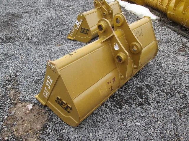 #7444 - NEW SEC 68" EXCAVATOR DITCHING BUCKET THAT FITS: CAT 312B, 311B ...