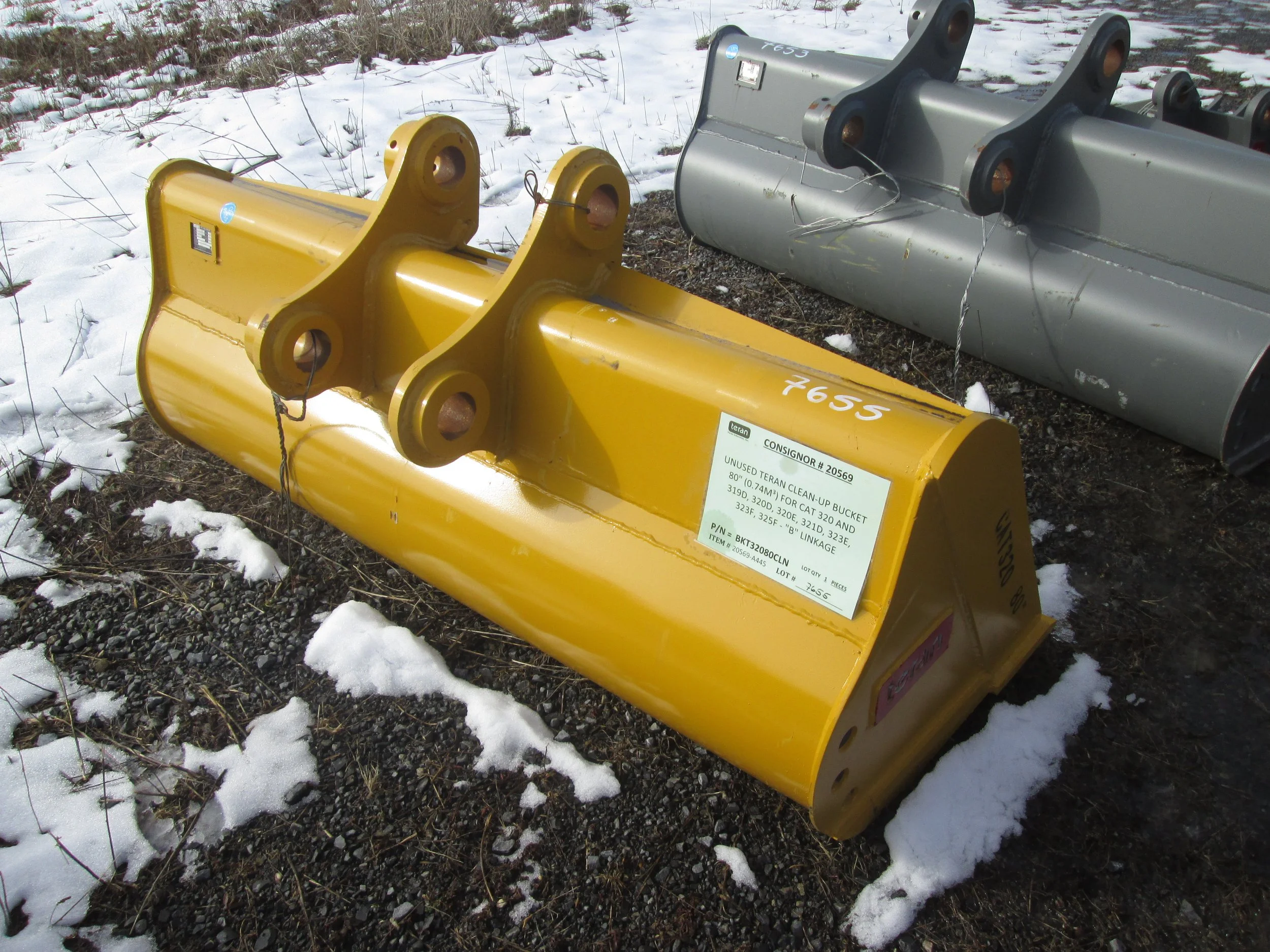 # 5167 - 80" NEW Teran Ditching Bucket CAT 320-323 Hitachi John Deere ...