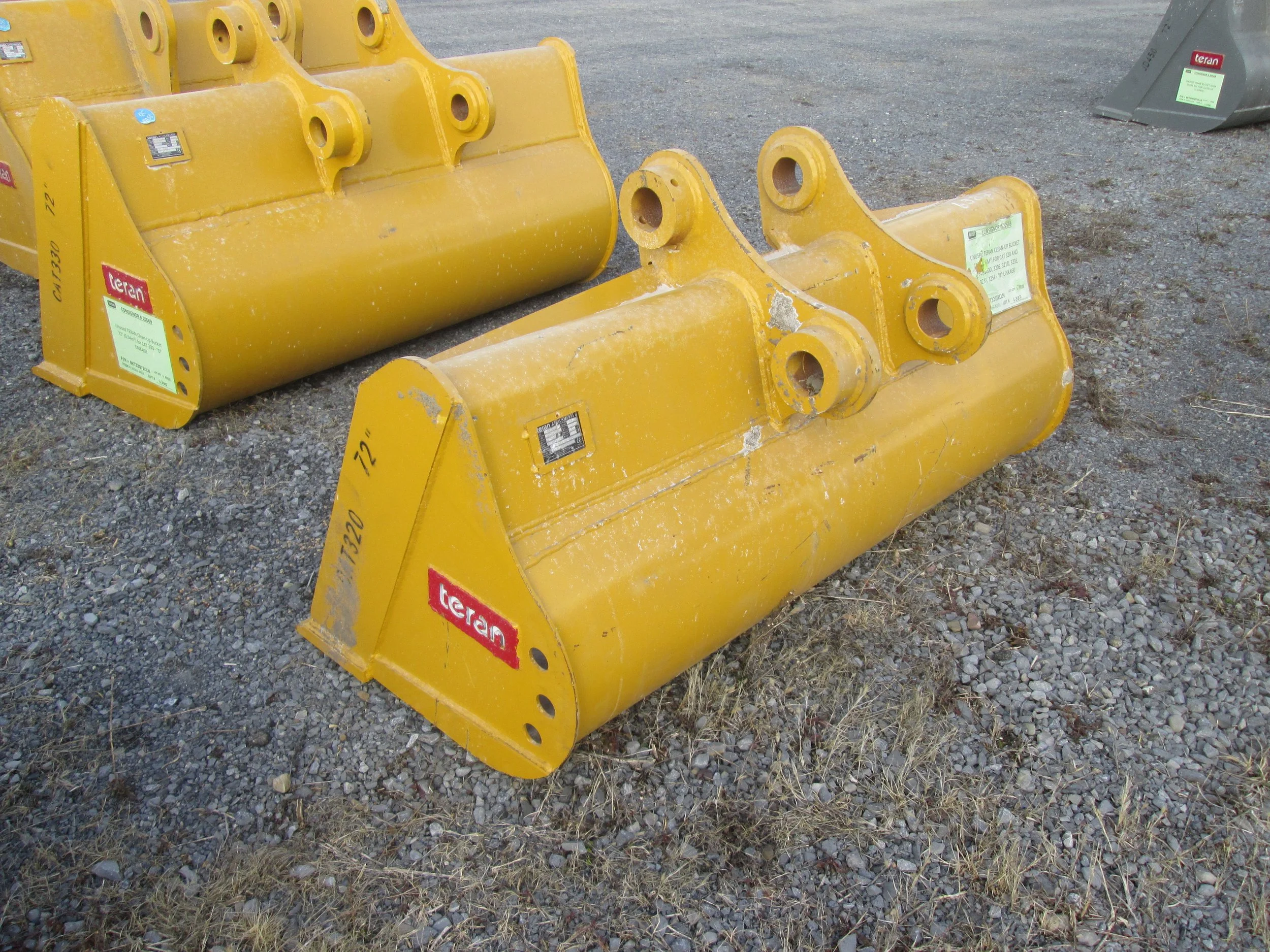 #5164 - 72" NEW Teran Ditching Bucket CAT 320-323 Hitachi John John ...