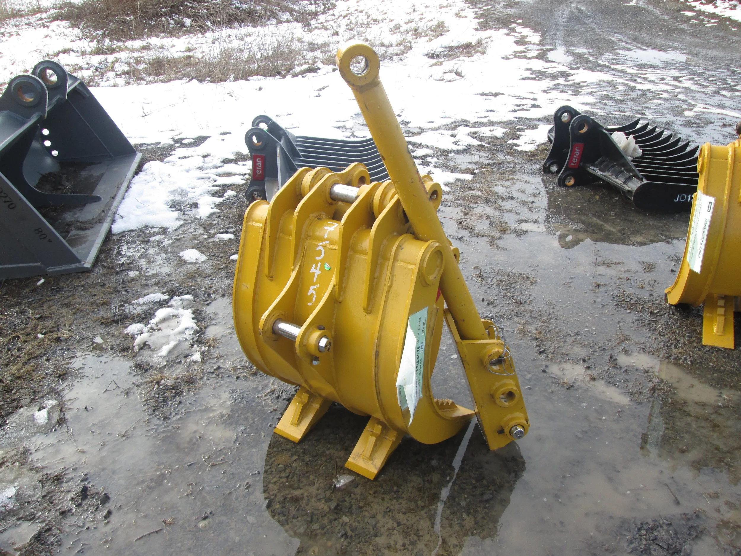 #4928 - NEW Teran Adjustable 1/2 Stationary Grapple CAT 307D, 308D ...