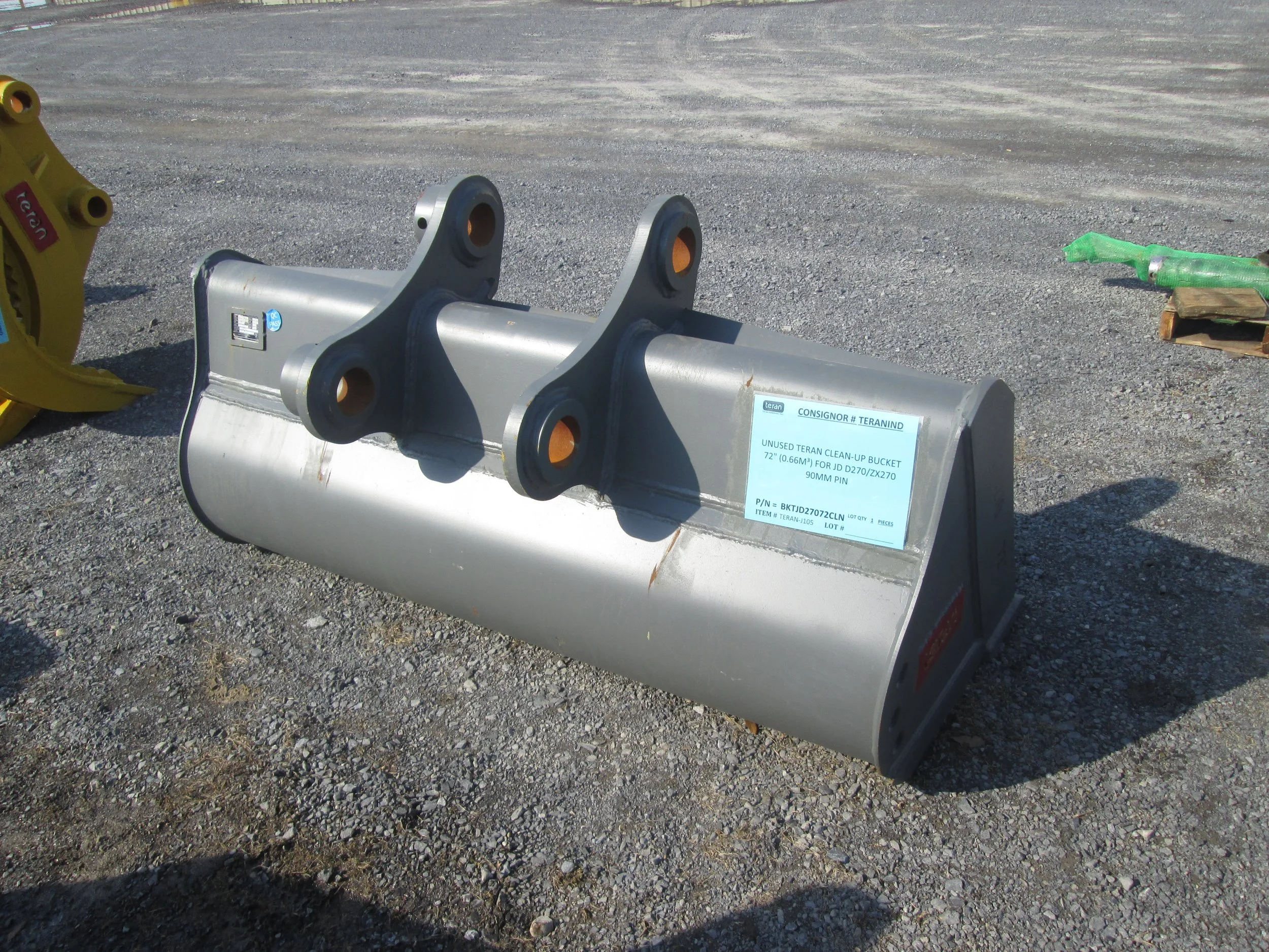 #5032 - New Teran 72" Ditching Bucket Hitachi / John Deere 220 - 290 ...