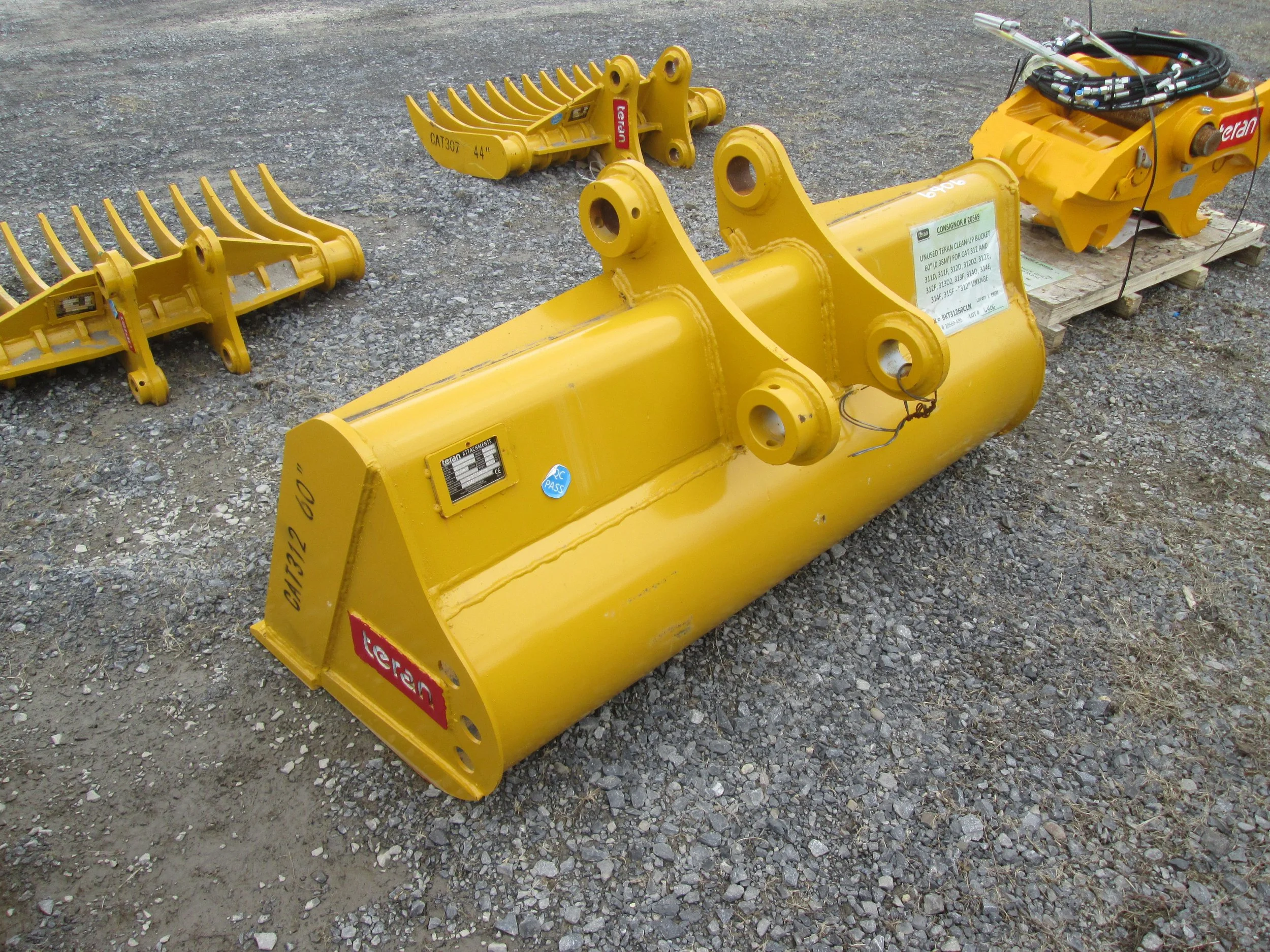 #5042 - New 60" TERAN DITCHING BUCKET CAT 312-314 - REGULAR PRICE $4198 ...