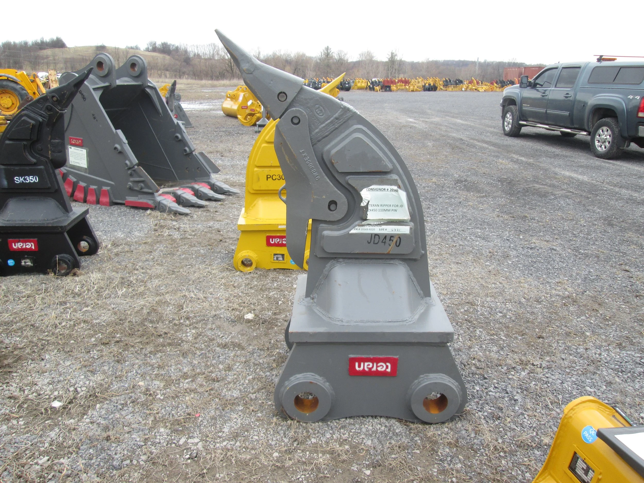 #5250 - NEW TERAN RIPPER HITACHI EX450 - REGULAR PRICE $8,398.95 CASH ...