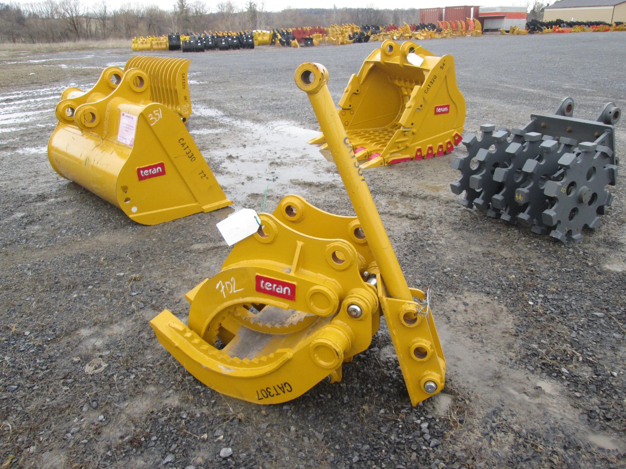 Grapples — Carroll Equipment - CNY'S Best Place For Construction Equipment