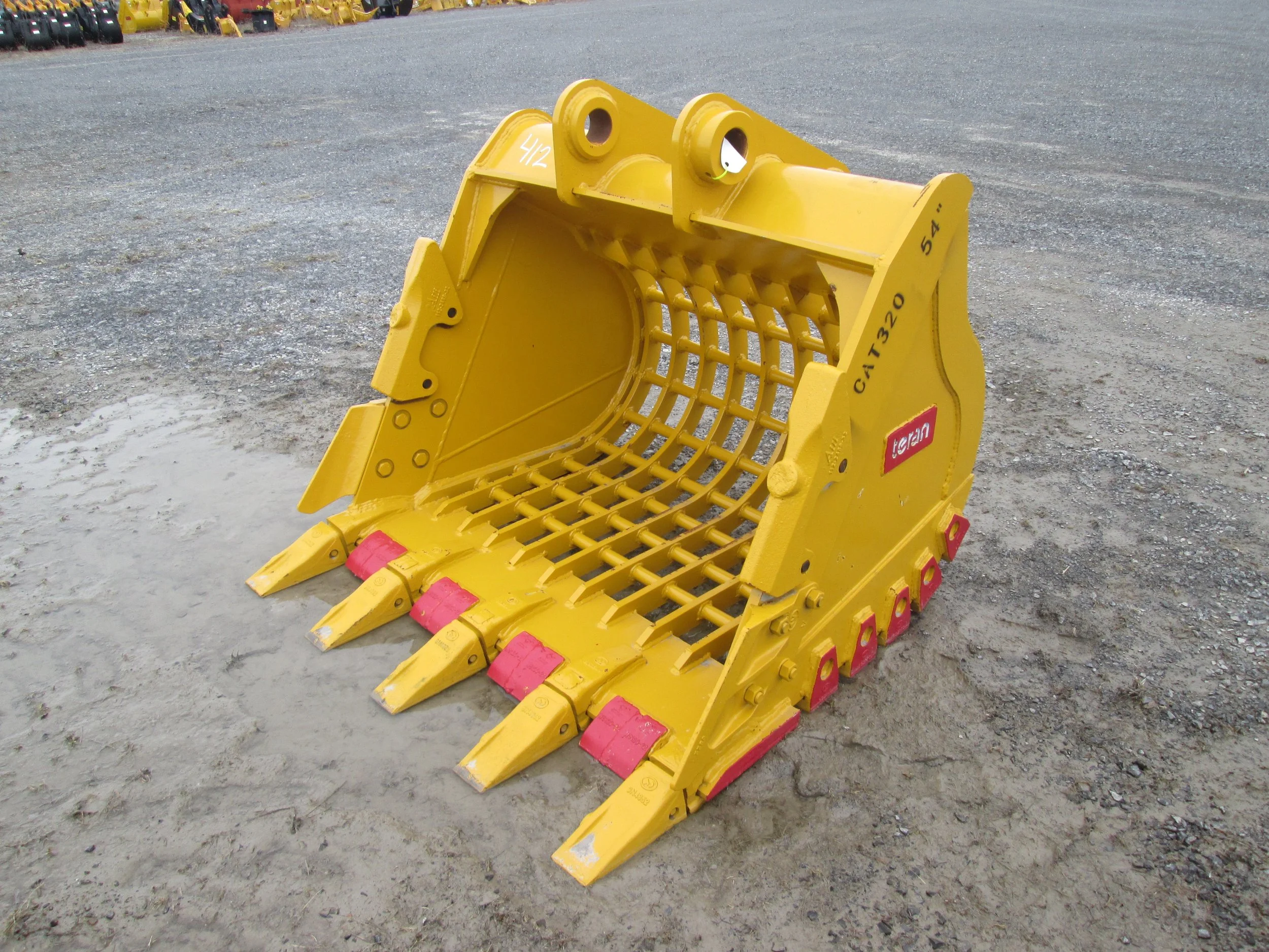 #5868- 54" NEW TERAN SKELETON HD TOOTH BUCKET CAT 320-323 Hitachi John ...