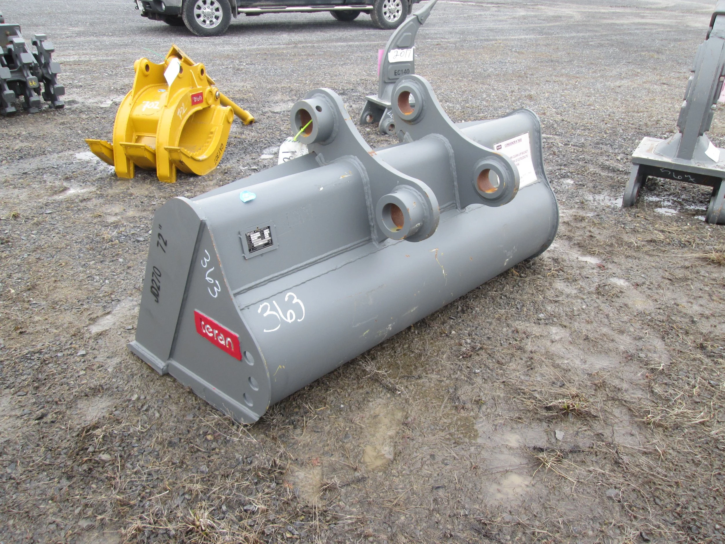 #5883 - 72" NEW TERAN DITCHING BUCKET HITACHI / JOHN DEERE 220 - 290 ...