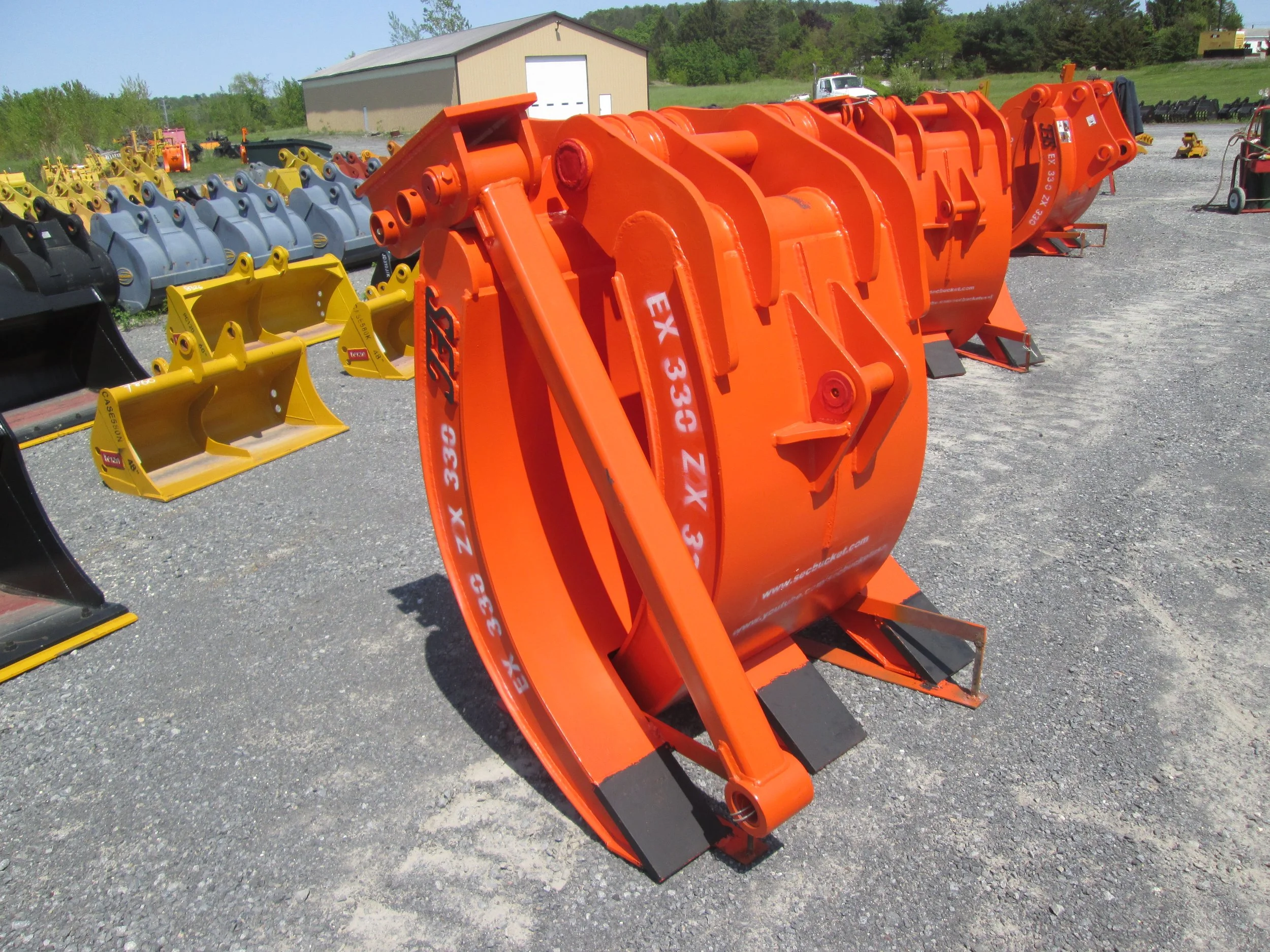 Grapples — Carroll Equipment - CNY'S Best Place For Construction Equipment