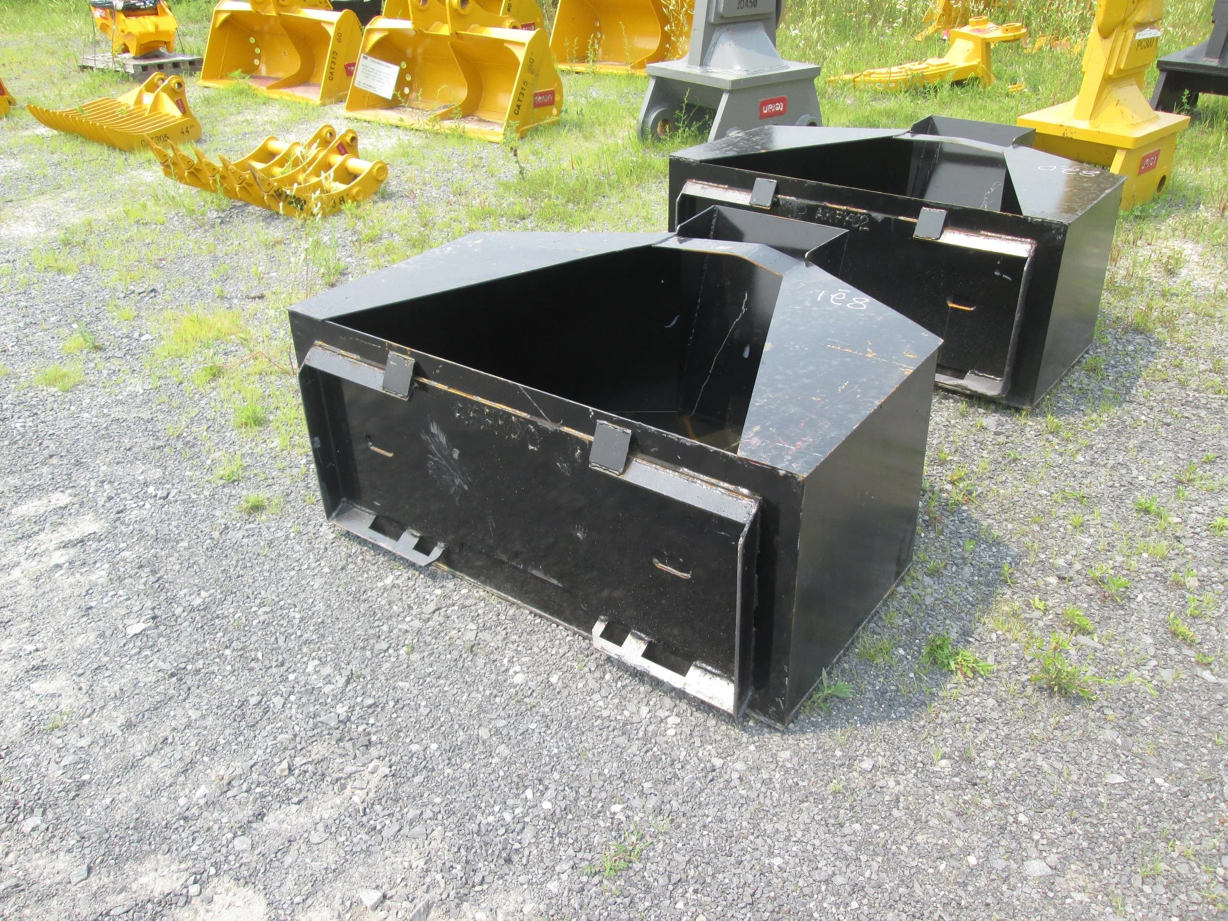 Skid Steer Concrete Placement Bucket — Carroll Equipment - CNY'S Best ...