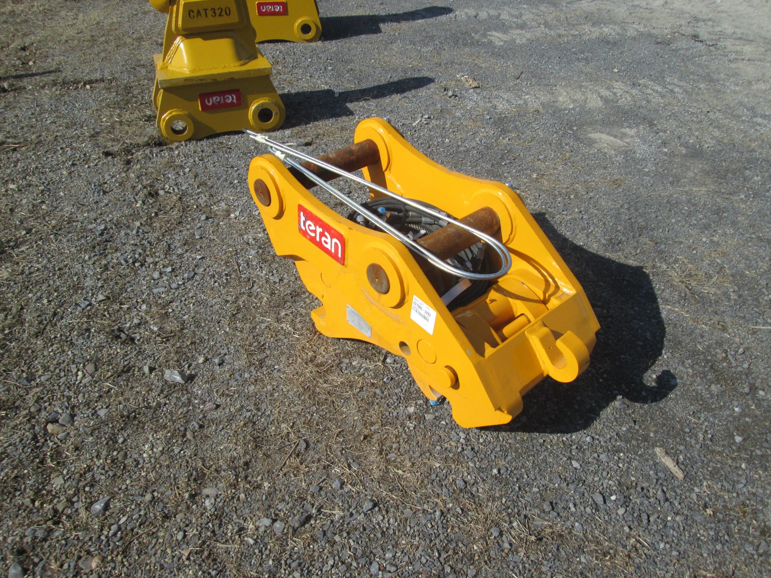 #0899 NEW TERAN HYDRAULIC QUICK COUPLER Cat 325 -REGULAR PRICE $7,278. ...