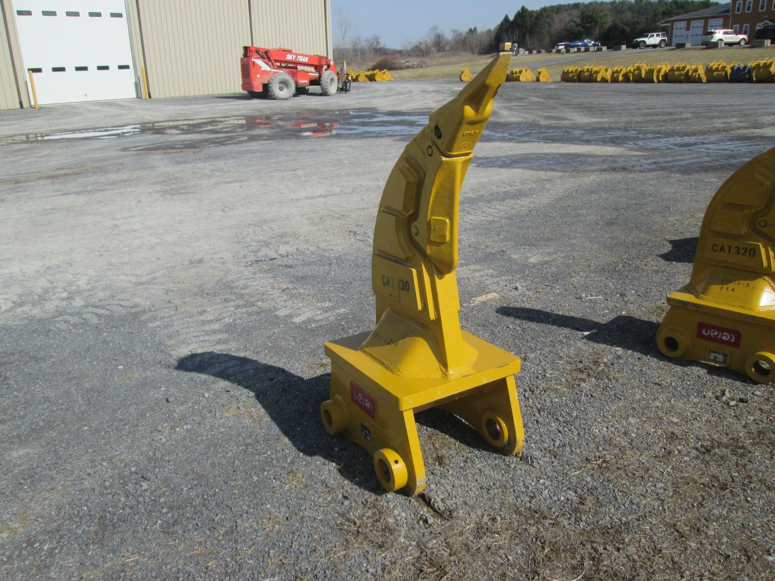 #3905- NEW TERAN RIPPER CAT 330 - REGULAR PRICE $6,298.95 CASH OR WIRE ...