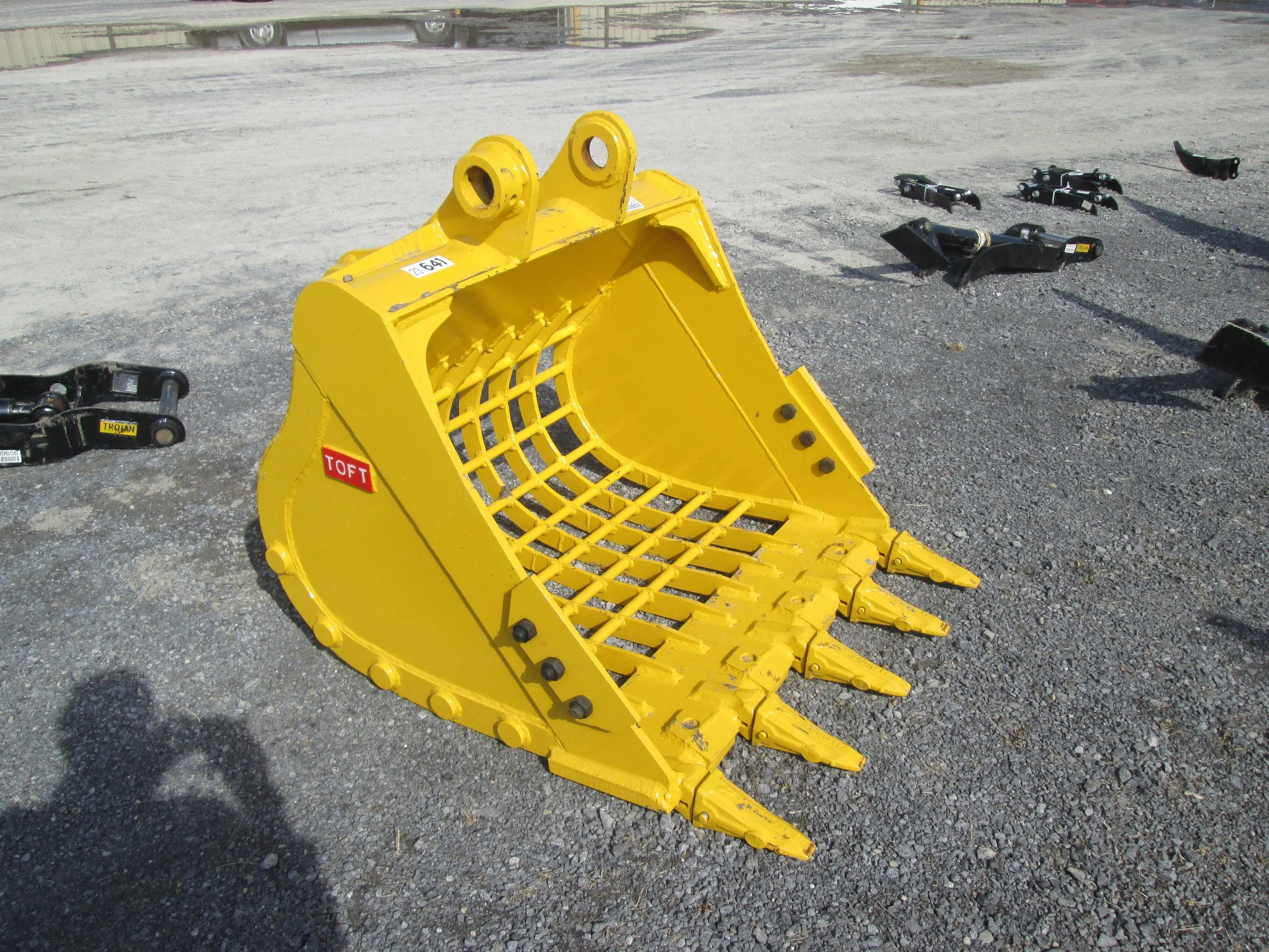 Skeleton Tooth Buckets — Carroll Equipment - CNY'S Best Place For ...