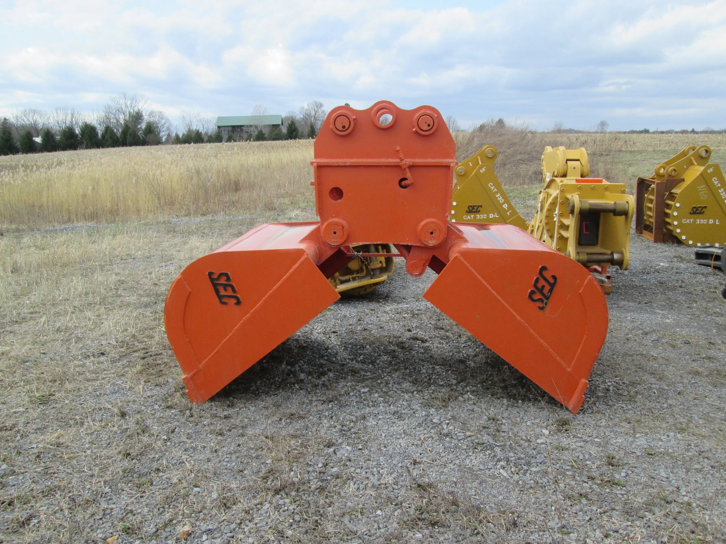 Grapples — Carroll Equipment - CNY'S Best Place For Construction Equipment