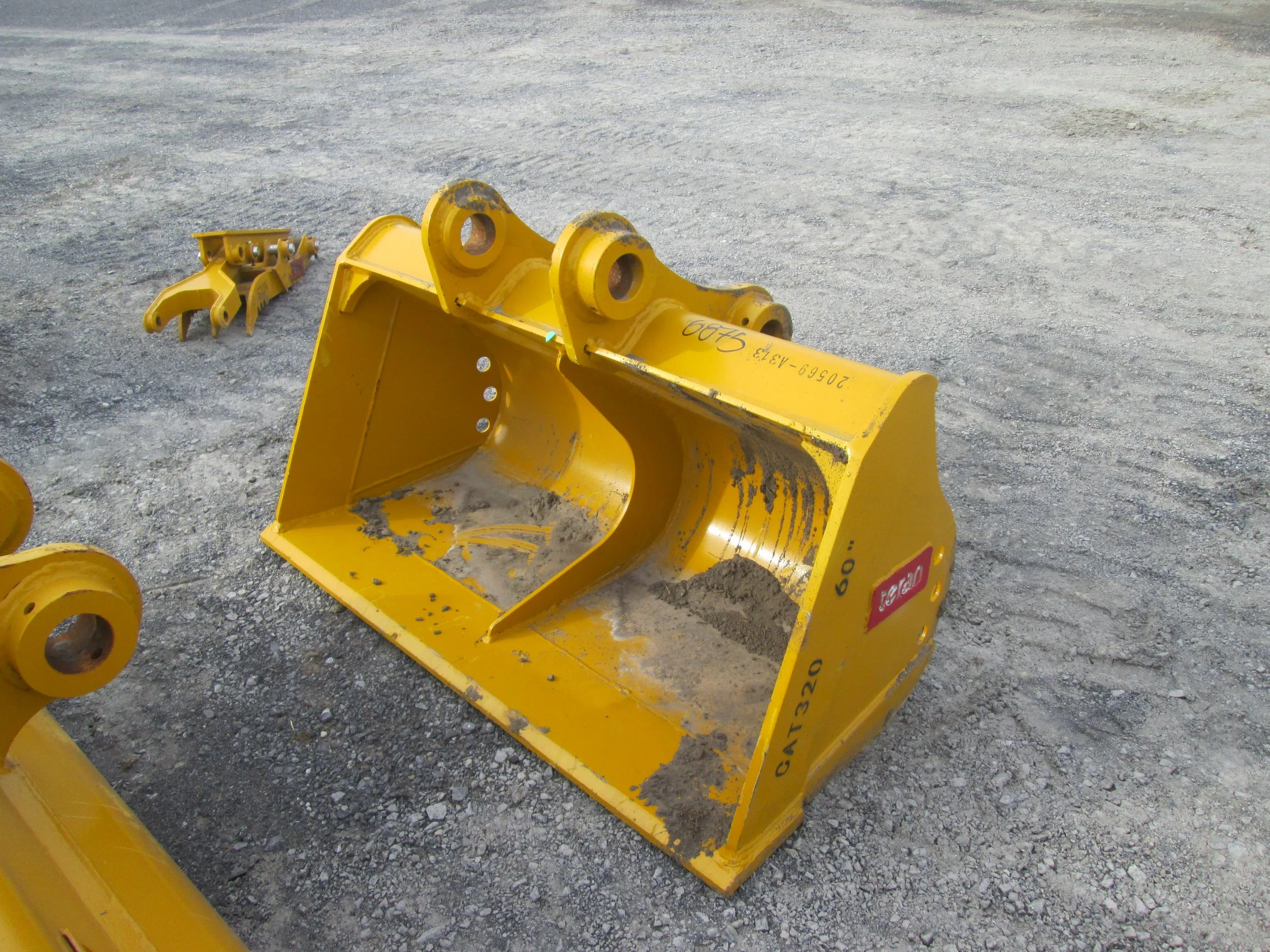 #2952 - NEW 60" TERAN DITCHING BUCKET CAT 325 - REGULAR PRICE $4,723.95 ...