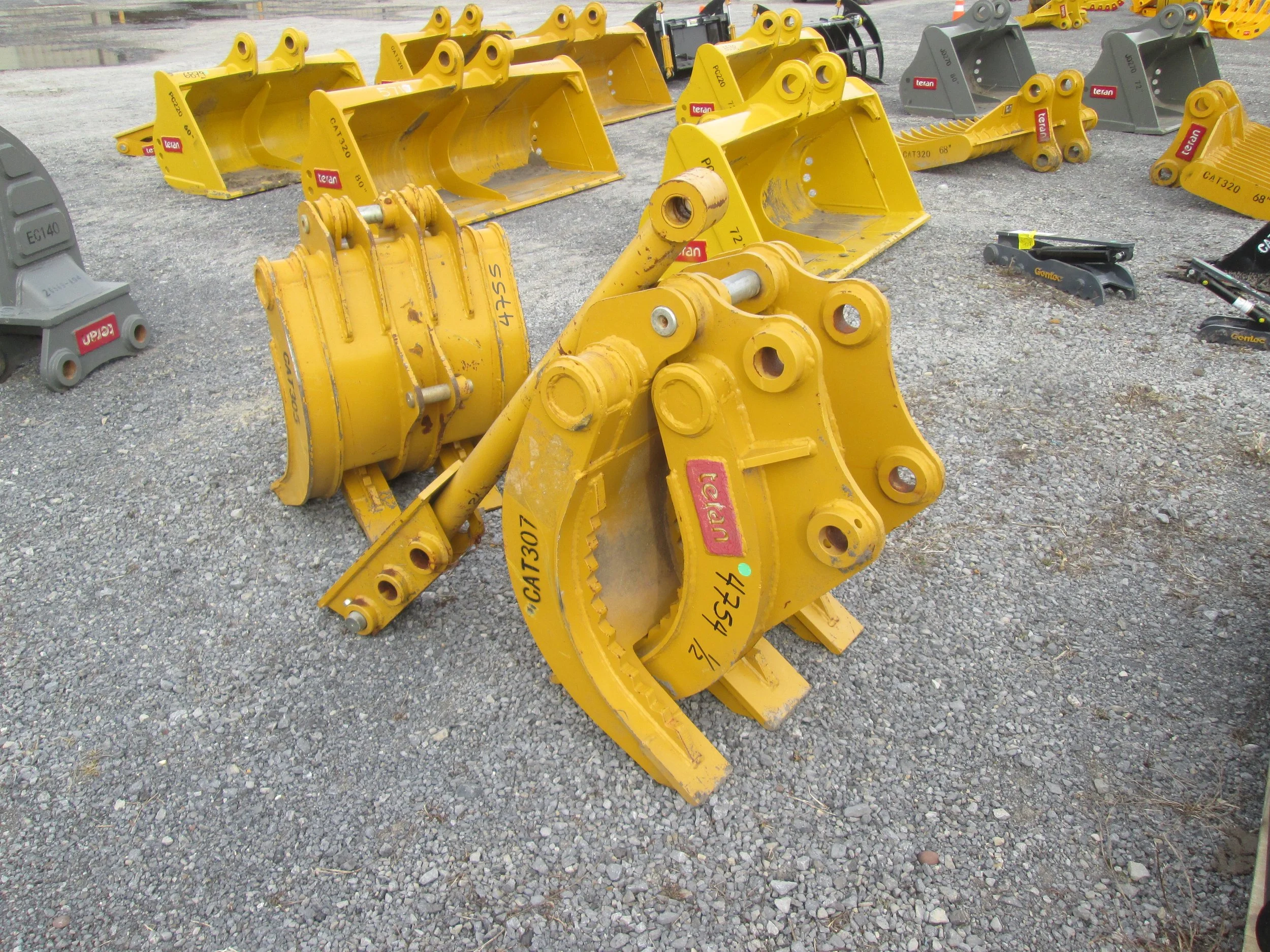 Grapples — Carroll Equipment - CNY'S Best Place For Construction Equipment