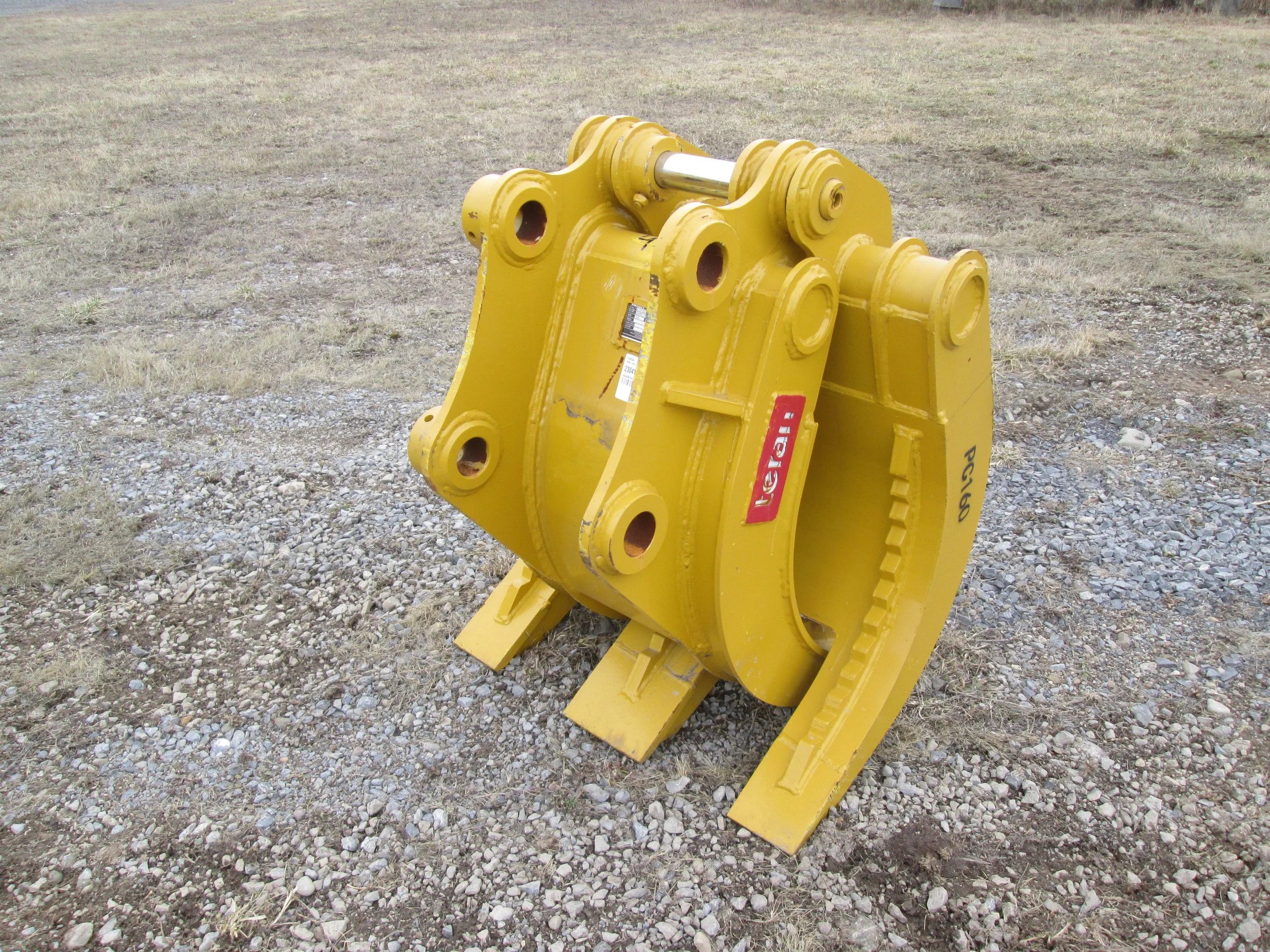 #6606- NEW TERAN ADJUSTABLE 1/2 STATIONARY GRAPPLE KOMATSU PC 160 - REGULAR PRICE $7,348.95 CASH ...