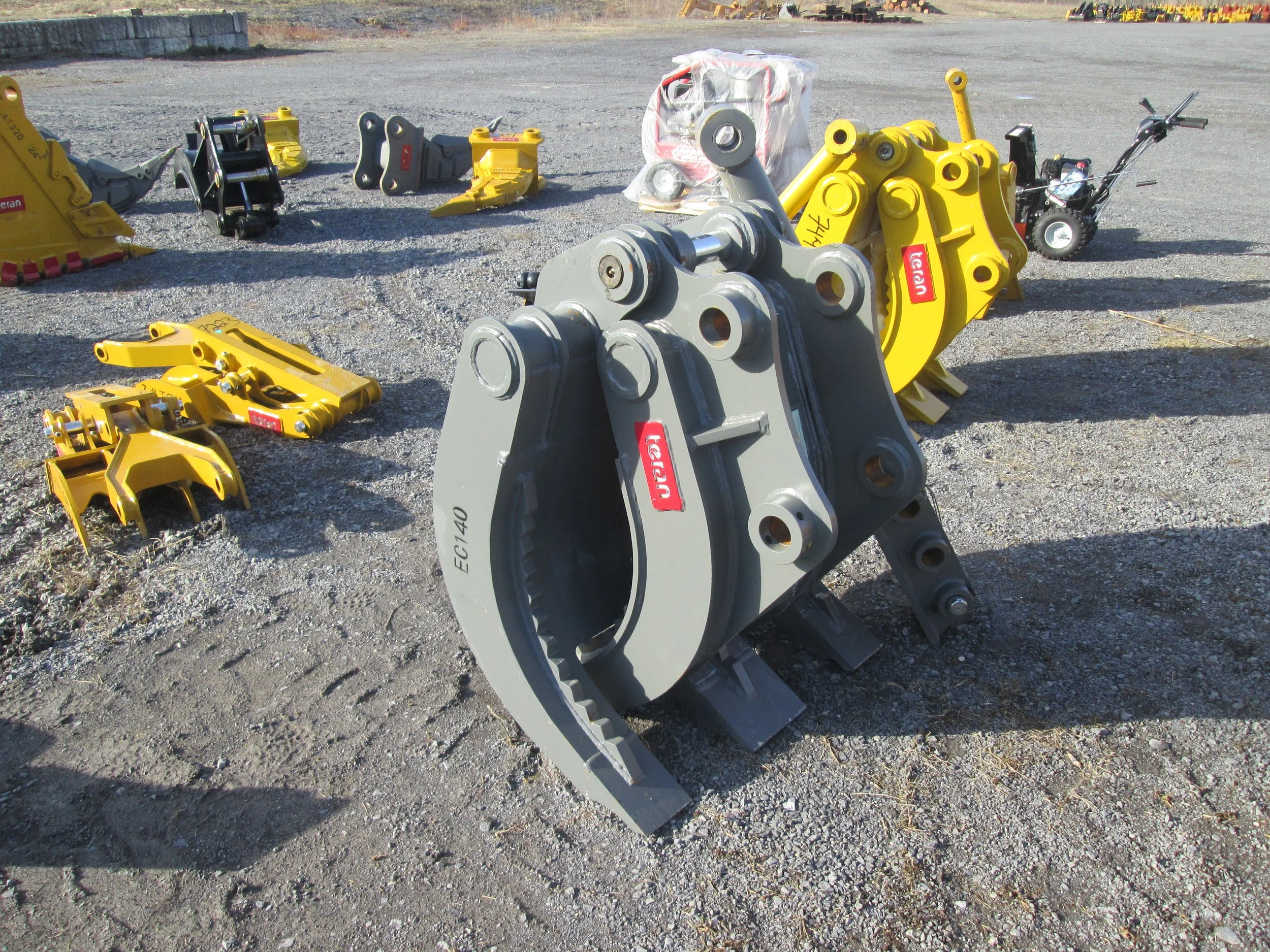 Grapples — Carroll Equipment - CNY'S Best Place For Construction Equipment