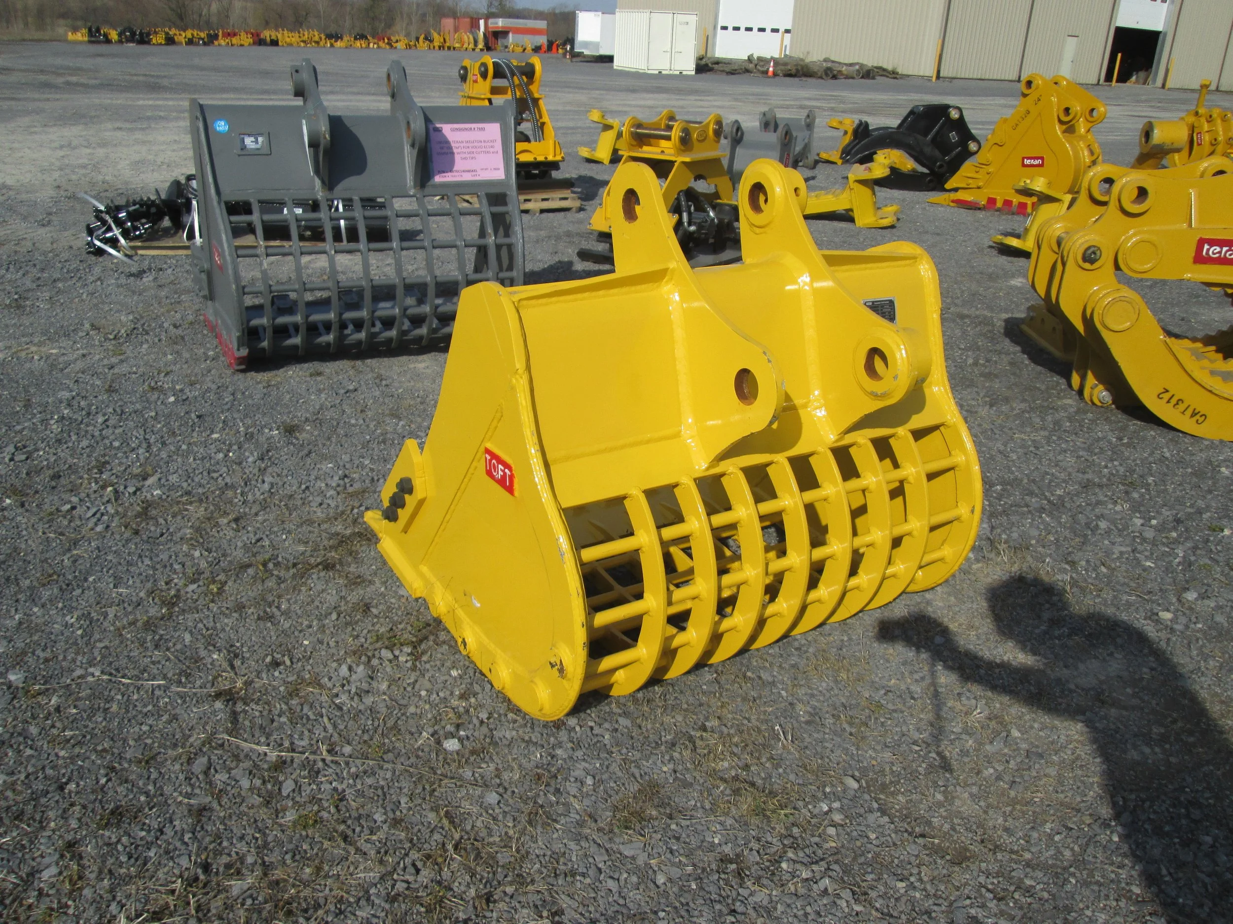 Skeleton Tooth Buckets — Carroll Equipment - CNY'S Best Place For ...