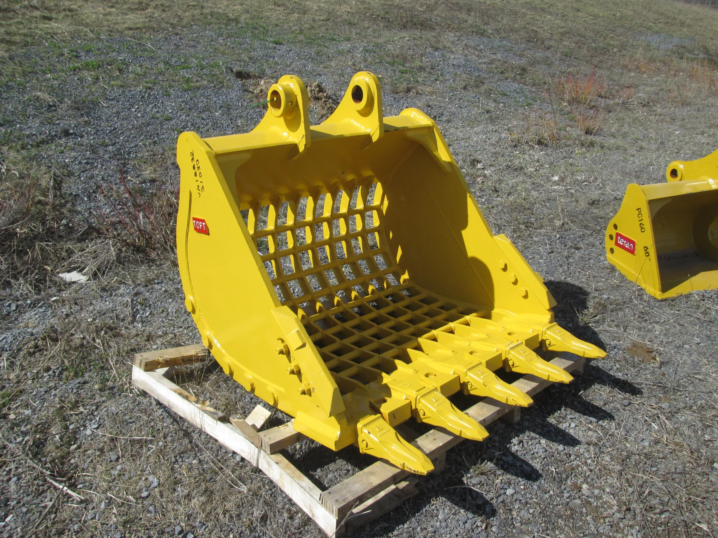 Skeleton Tooth Buckets — Carroll Equipment - CNY'S Best Place For ...