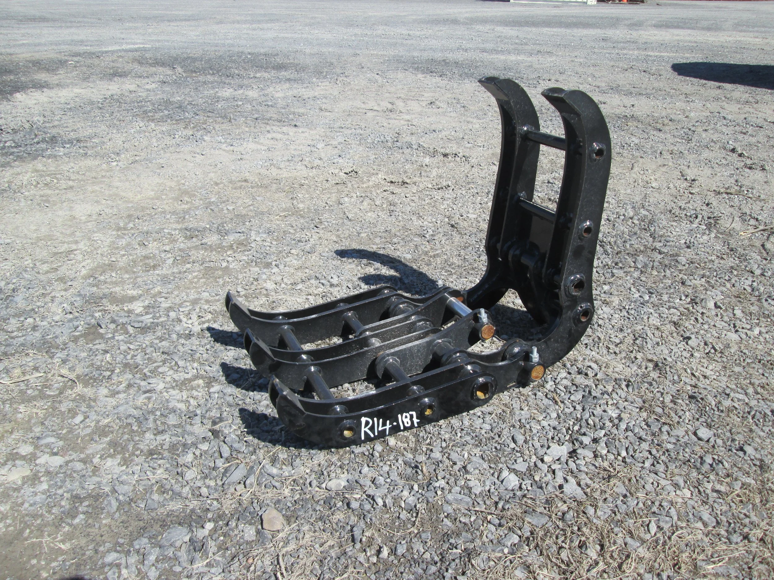 Grapples — Carroll Equipment - CNY'S Best Place For Construction Equipment