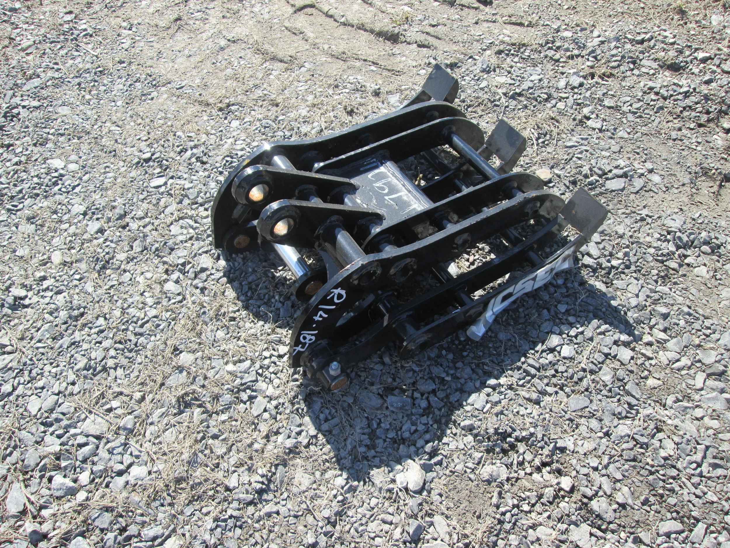 Grapples — Carroll Equipment - CNY'S Best Place For Construction Equipment