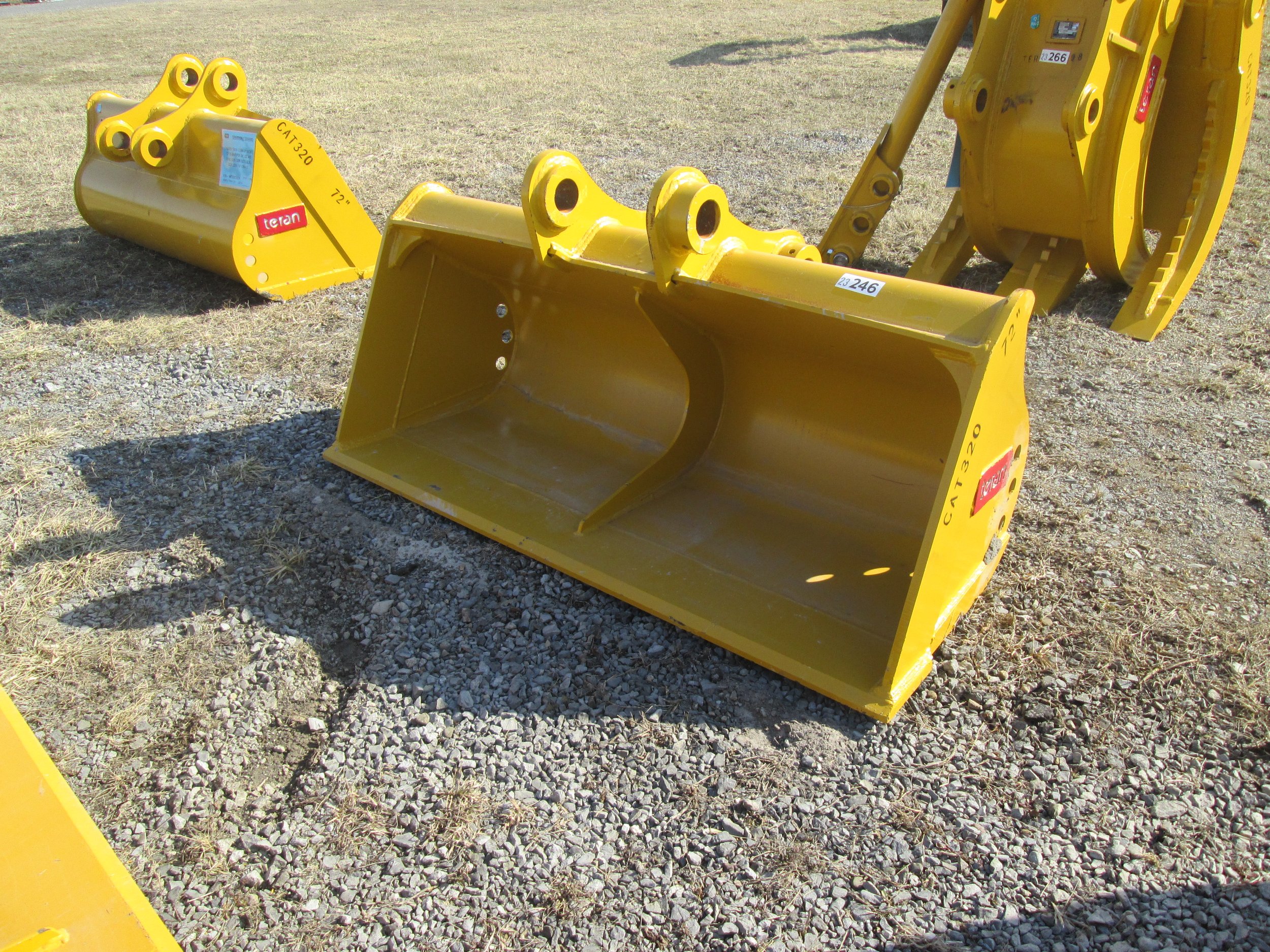 #5327 - 72" NEW Teran Ditching Bucket CAT 320, HITACHI EX160, JD200 ...