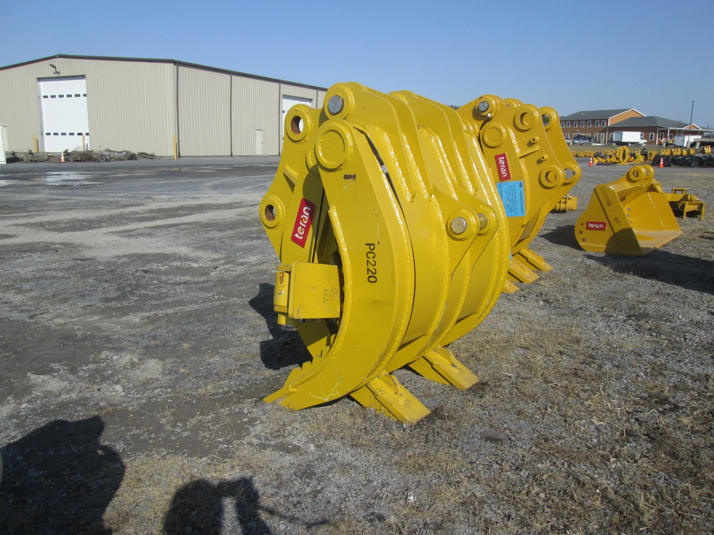 Grapples — Carroll Equipment - CNY'S Best Place For Construction Equipment