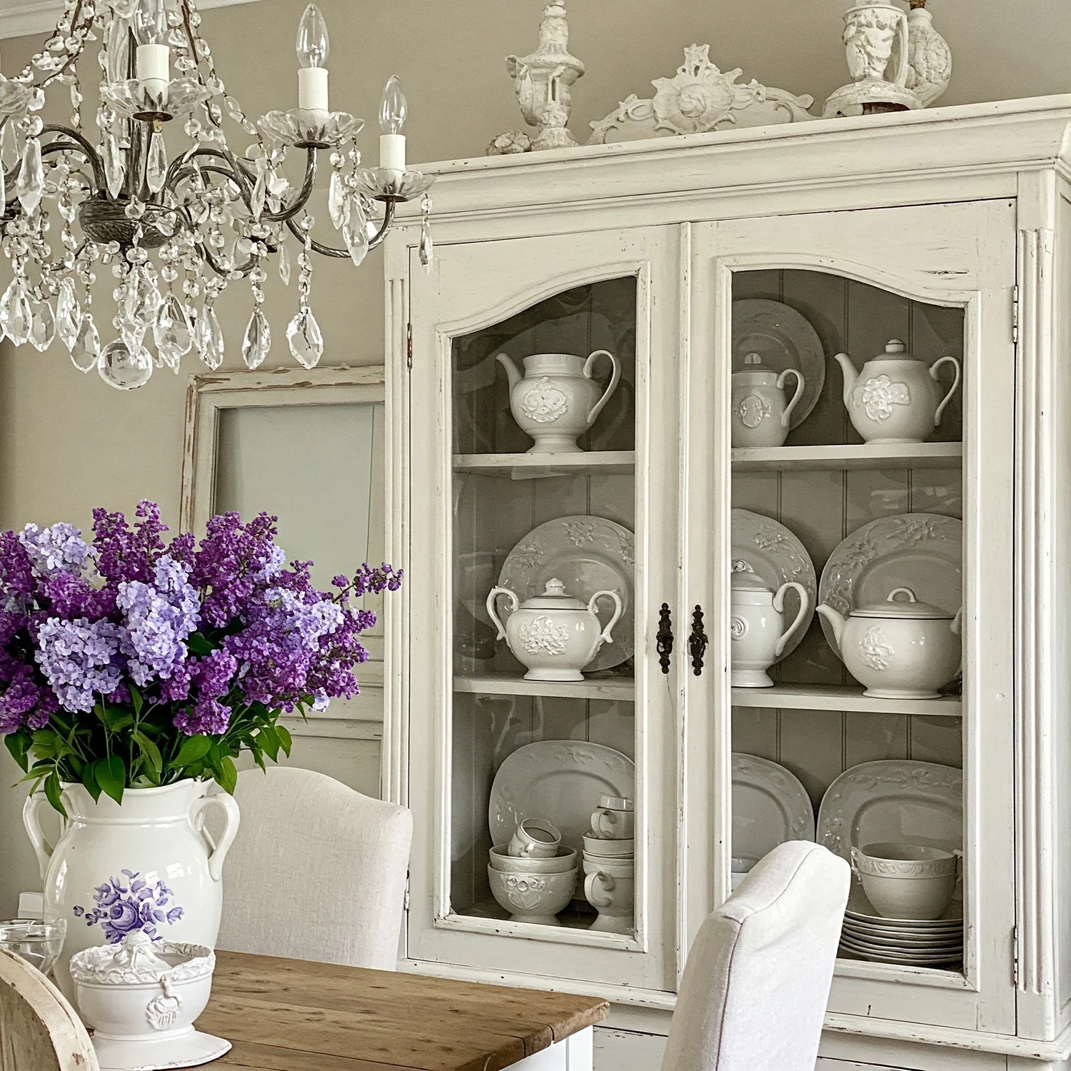 Styling An Event or Design Vignette Using Lilacs