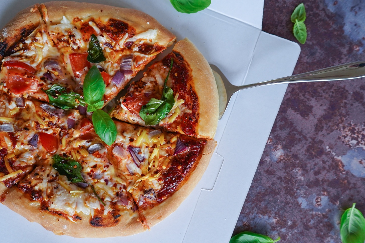🍕 Vegan Domino's Pizza Fakeaway — A Vegan Visit