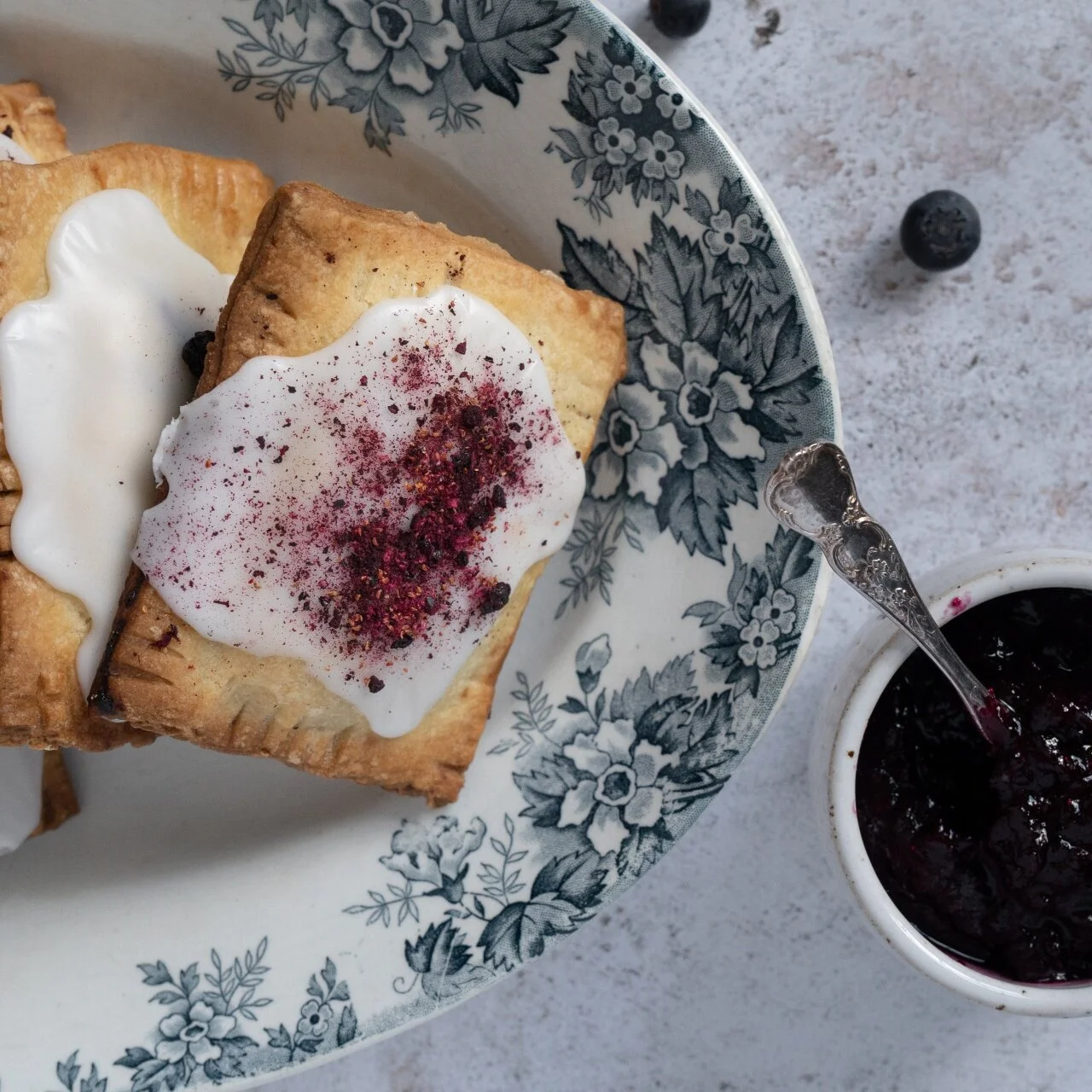 Jammy Blueberry-Vanilla Pop-Tarts (Vegan) — A Vegan Visit