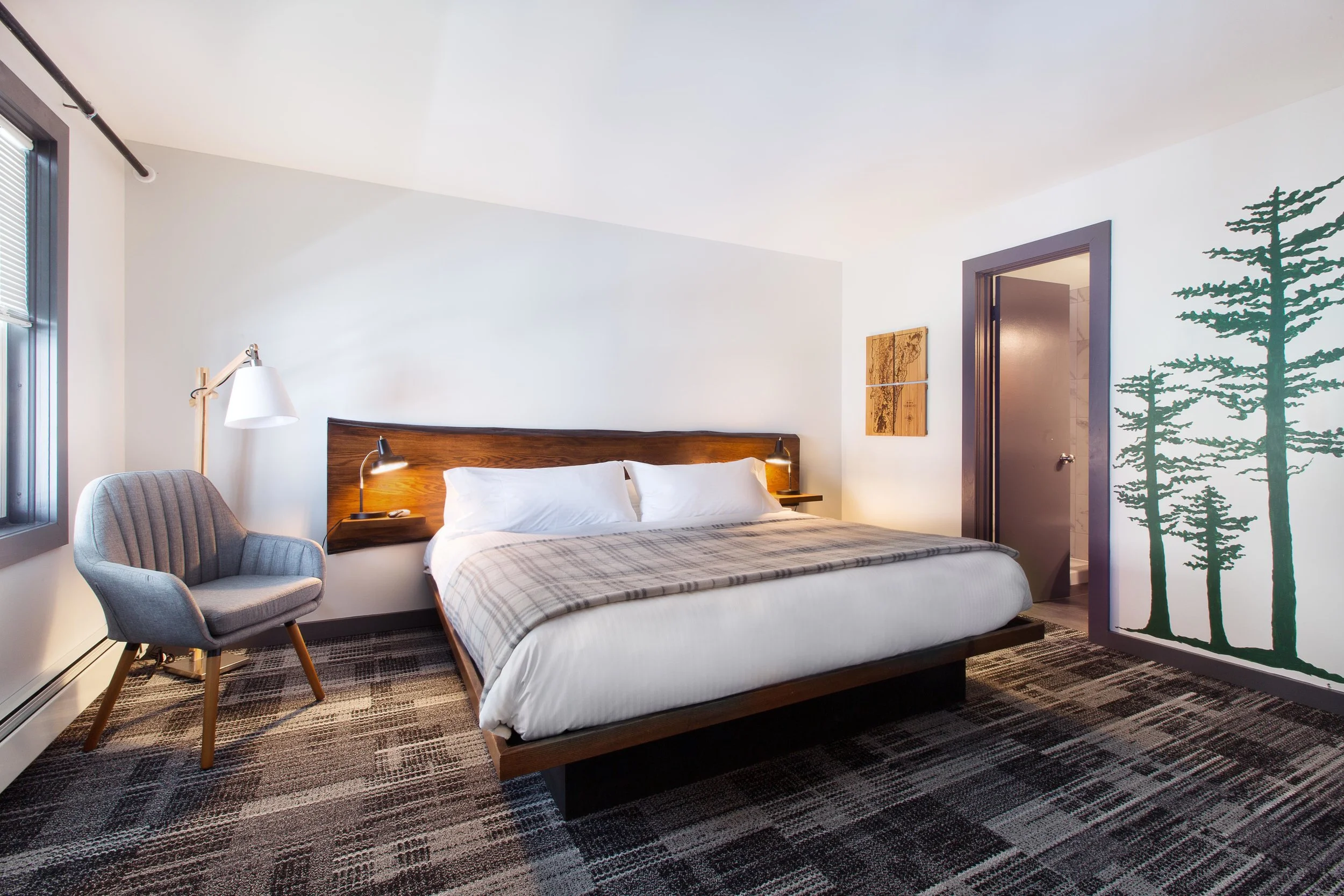 Gallery | Main and Mountain Bar & Motel at Okemo Ludlow, VT