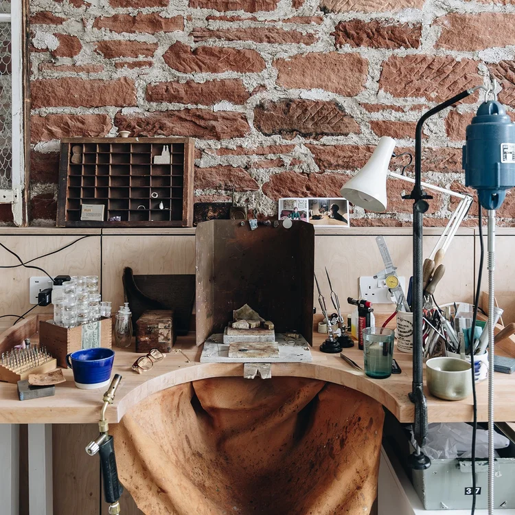 About — Alison Macleod Jewellery