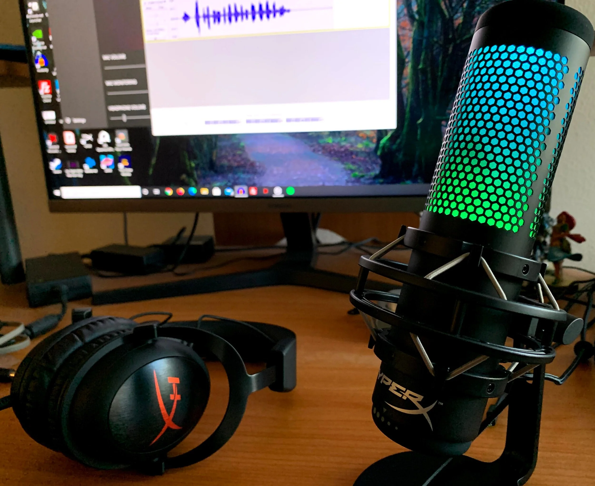 HyperX QuadCast S Microphone Test — World Bolding