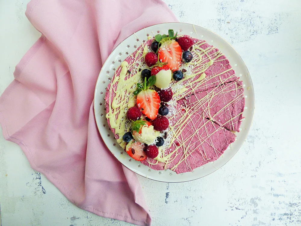 Raspberry and pomegranate raw cake — Holly Tree Kitchen